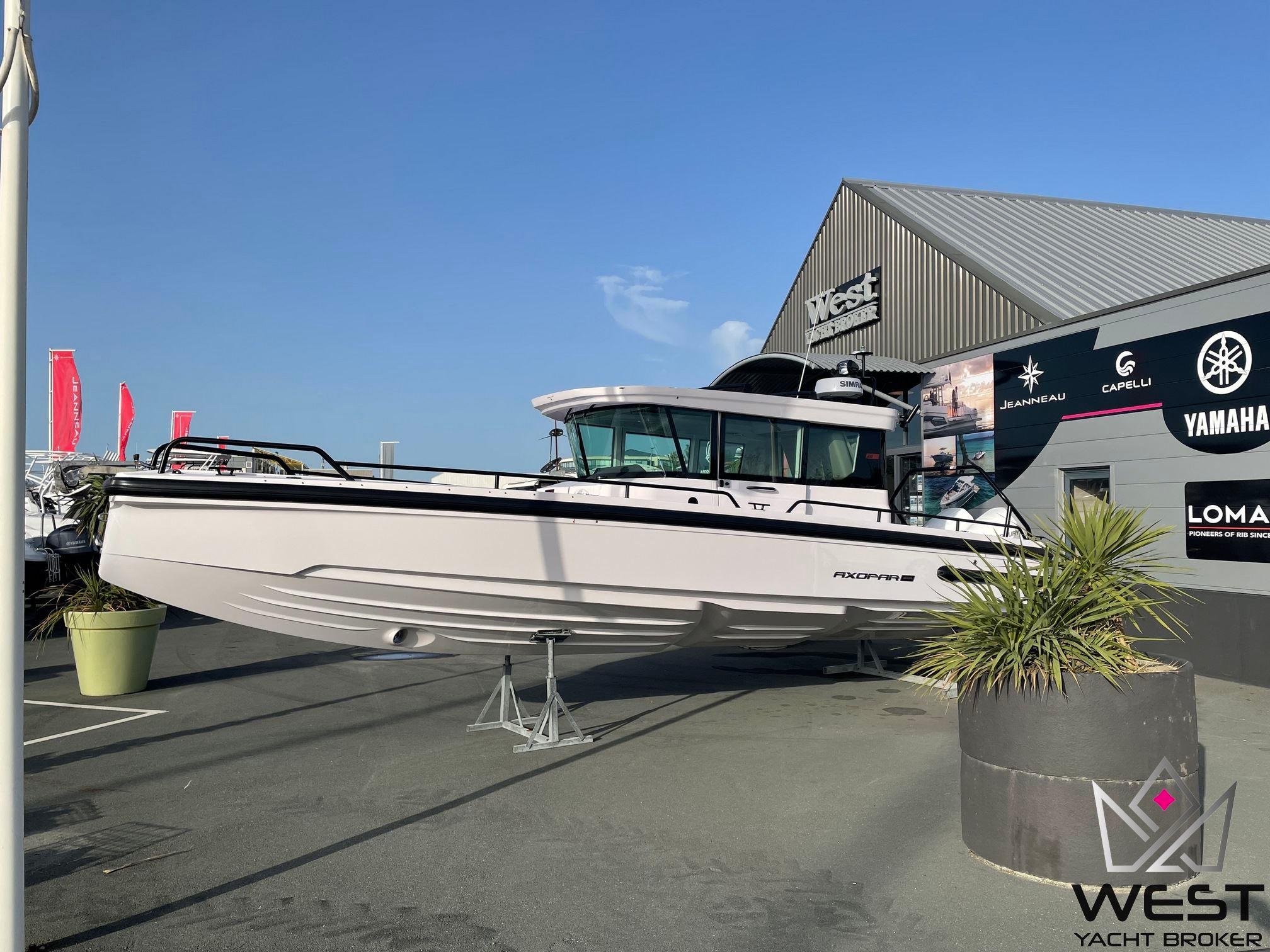 Axopar 28 CABIN | 2023 | 29ft | Boatshop24