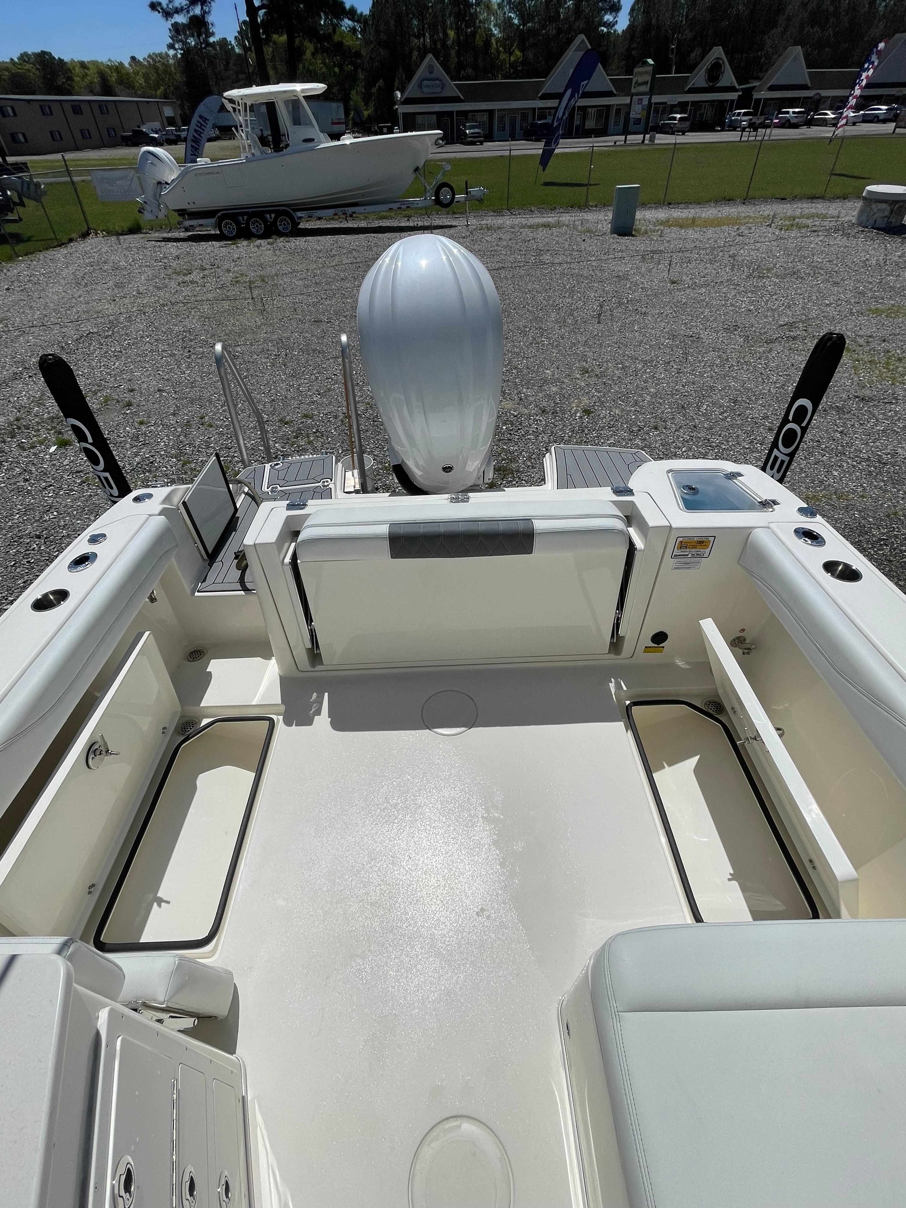 2024 Cobia 240 DC Dual Console for sale - YachtWorld