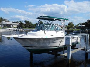 Pursuit 2470 Walkaround boats for sale | YachtWorld