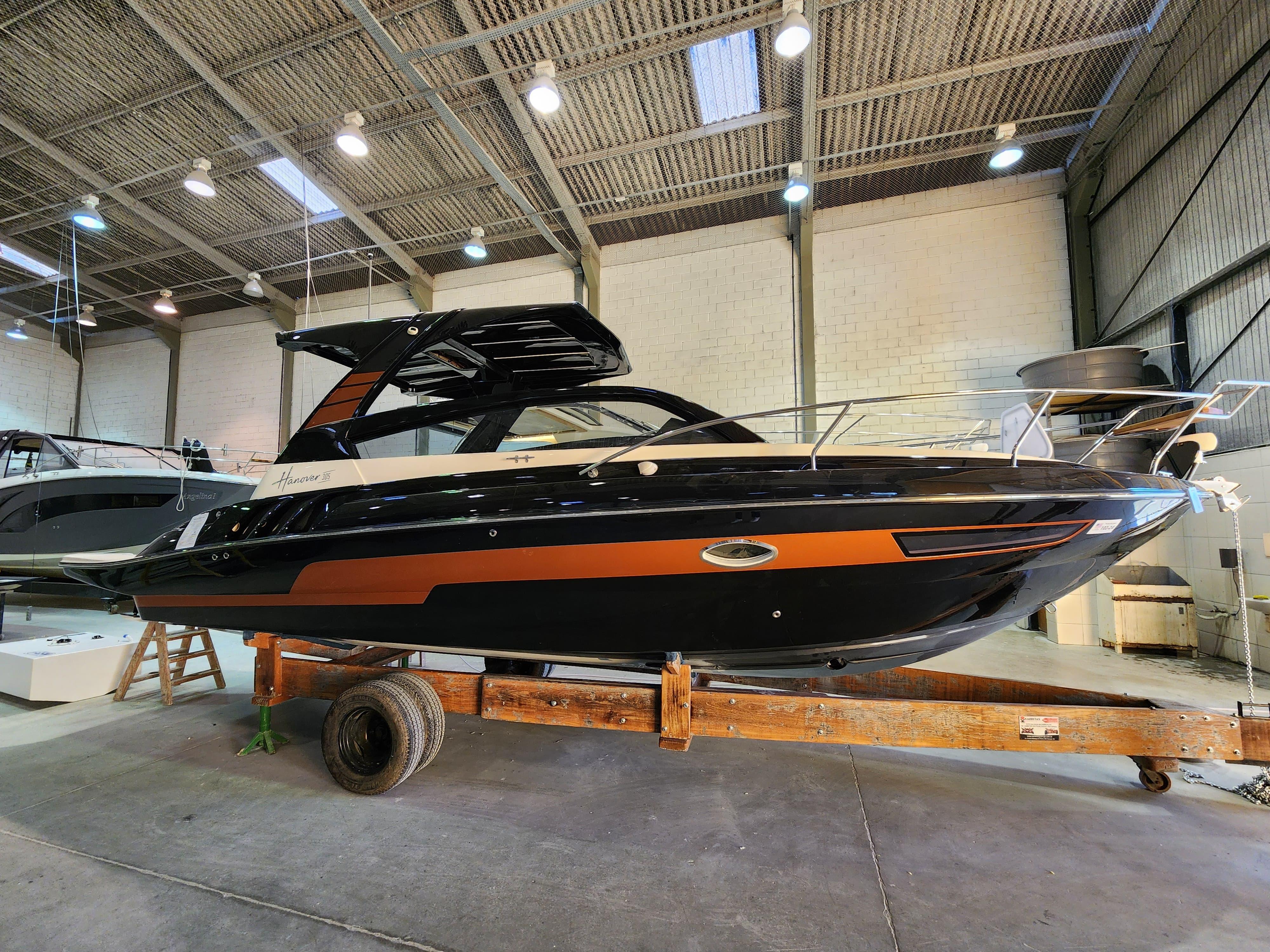 2024 Hanover 305 Motor Yachts for sale - YachtWorld