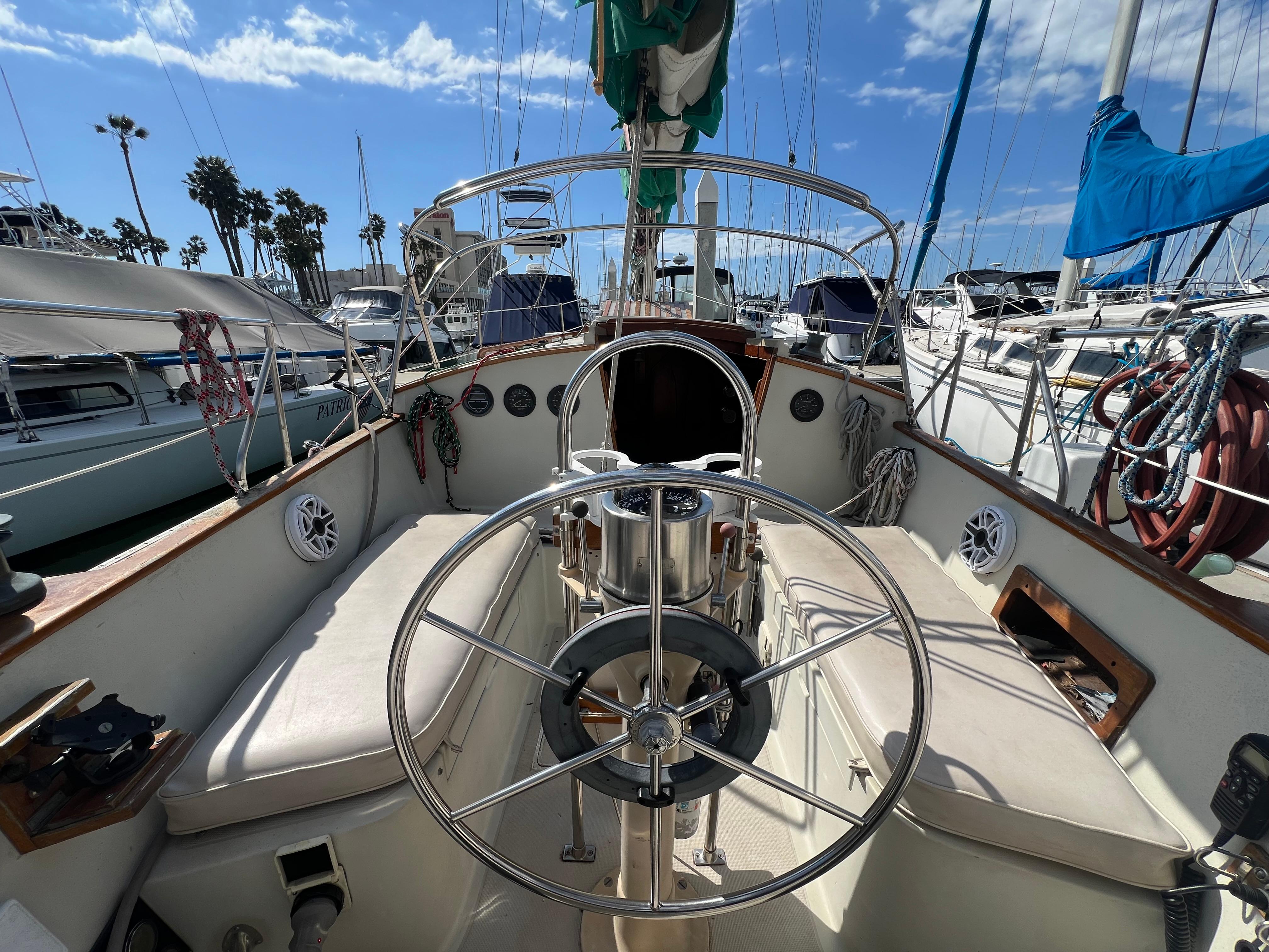 1981 Ericson 31 Sloop à vendre - YachtWorld