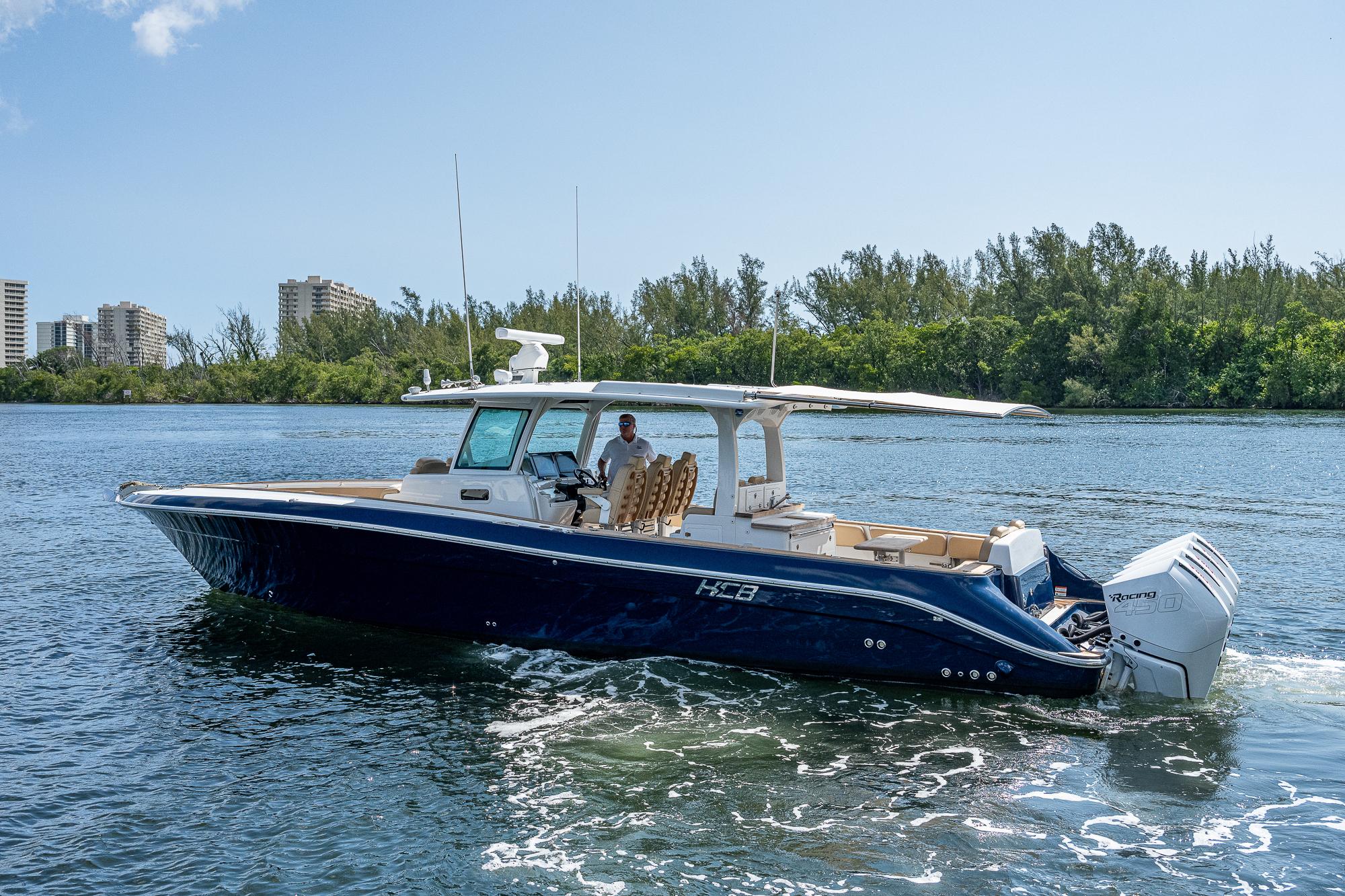 2021 HCB Lujo Barcos de consola central en venta - YachtWorld