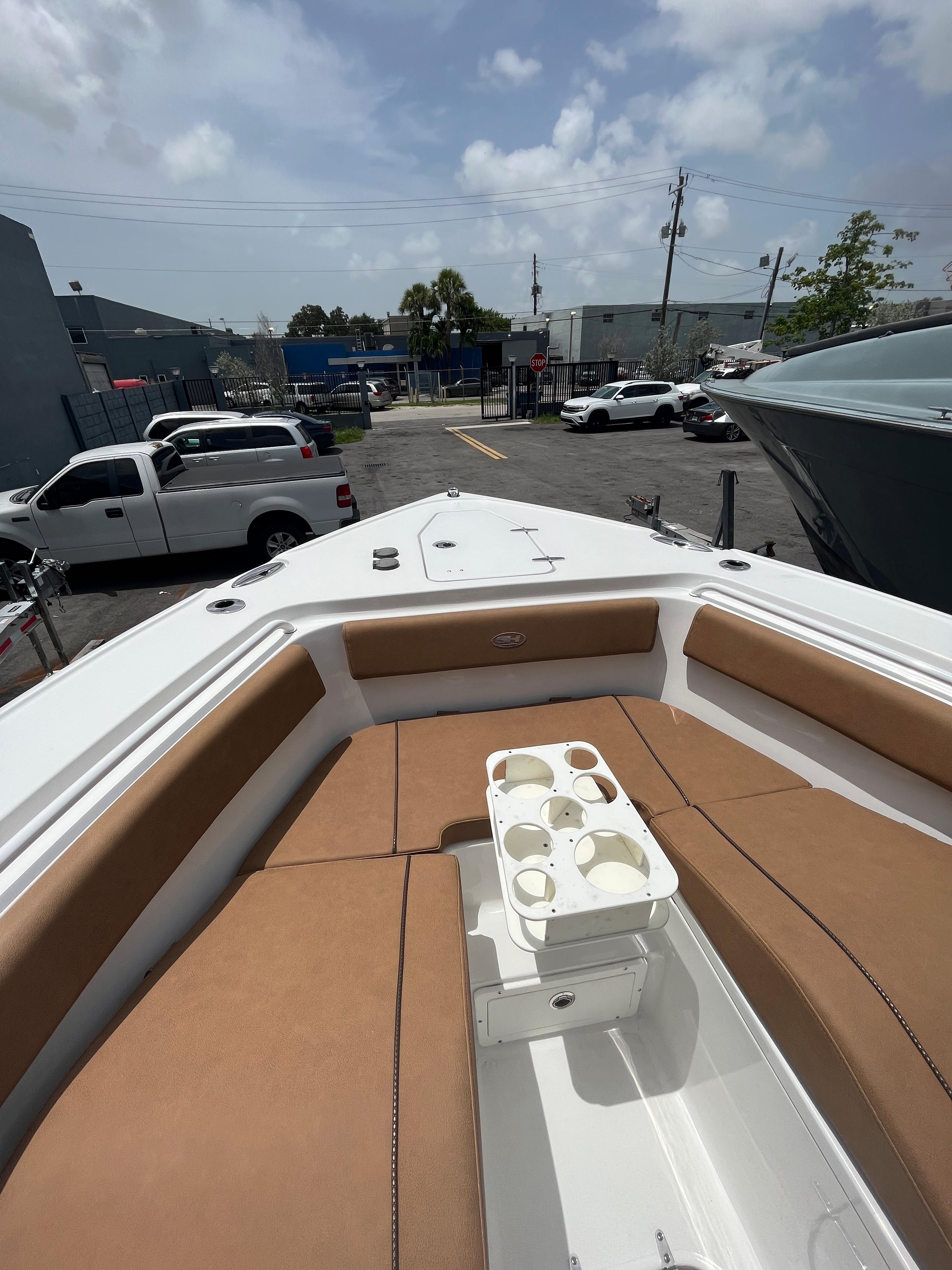 2021 Sea Hunt Ultra 265 SE Centre Console for sale - YachtWorld