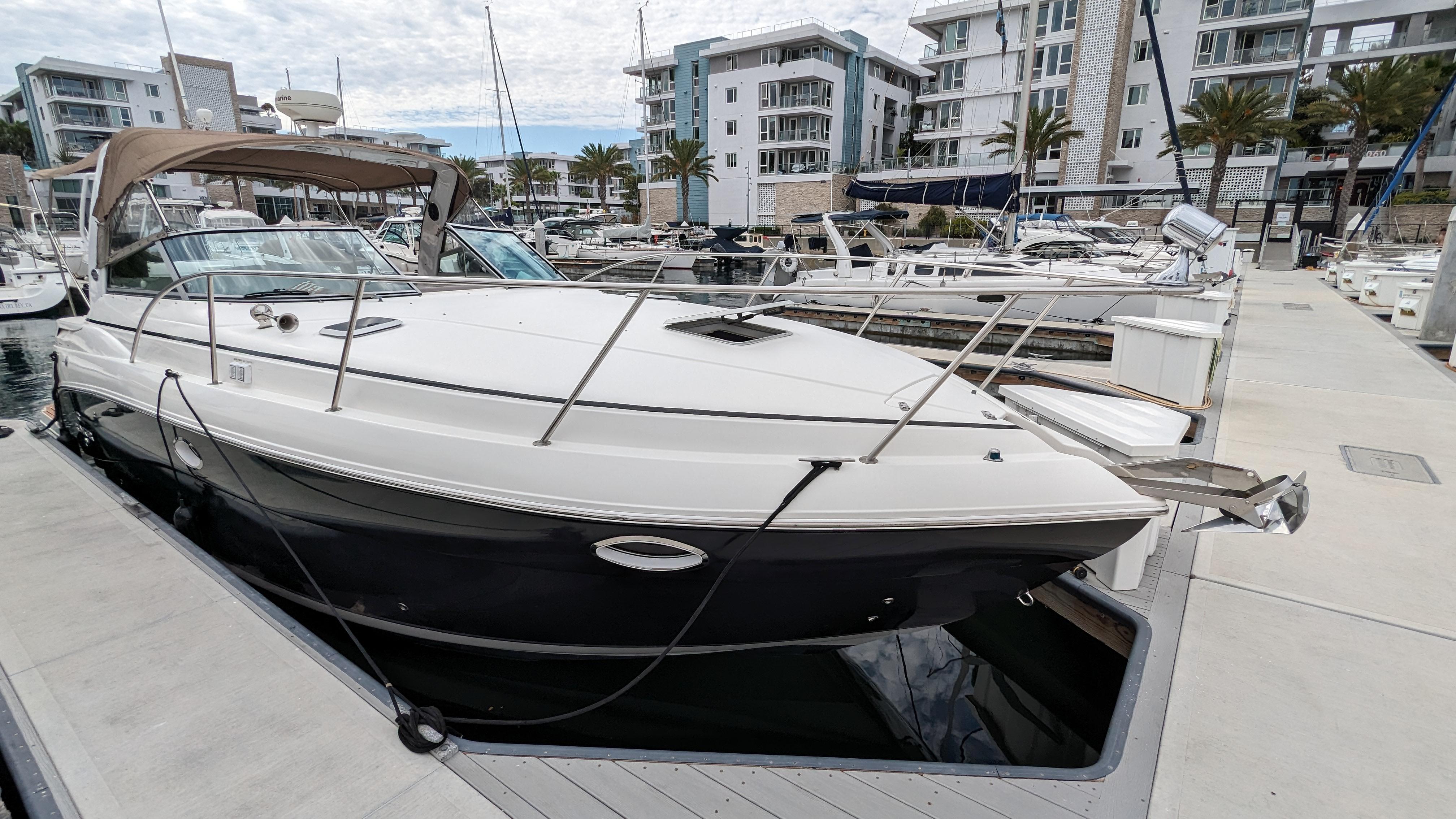 2006 Rinker 320 Express Cruiser Cruiser for sale - YachtWorld