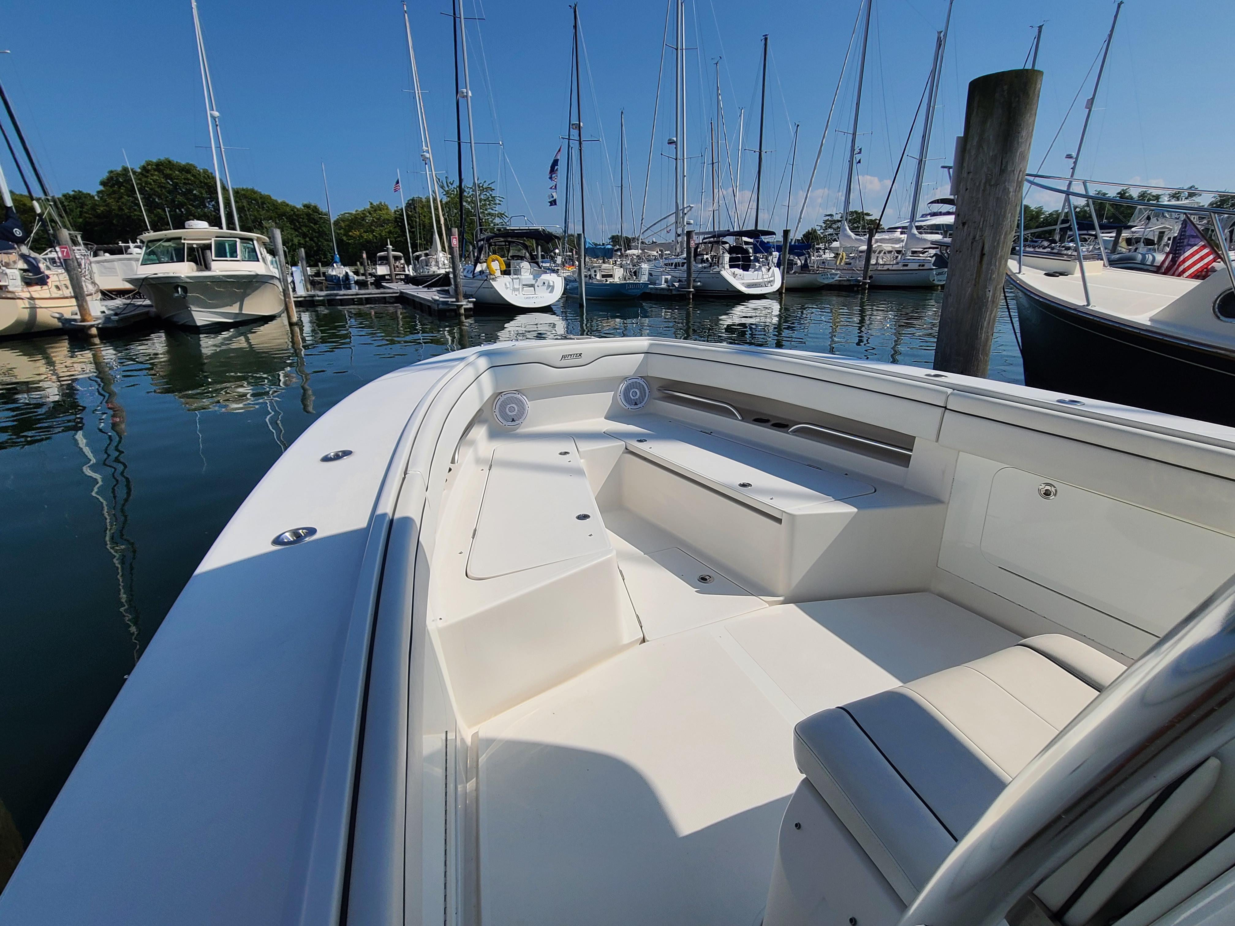 2014 Jupiter 34 Centre Console for sale - YachtWorld
