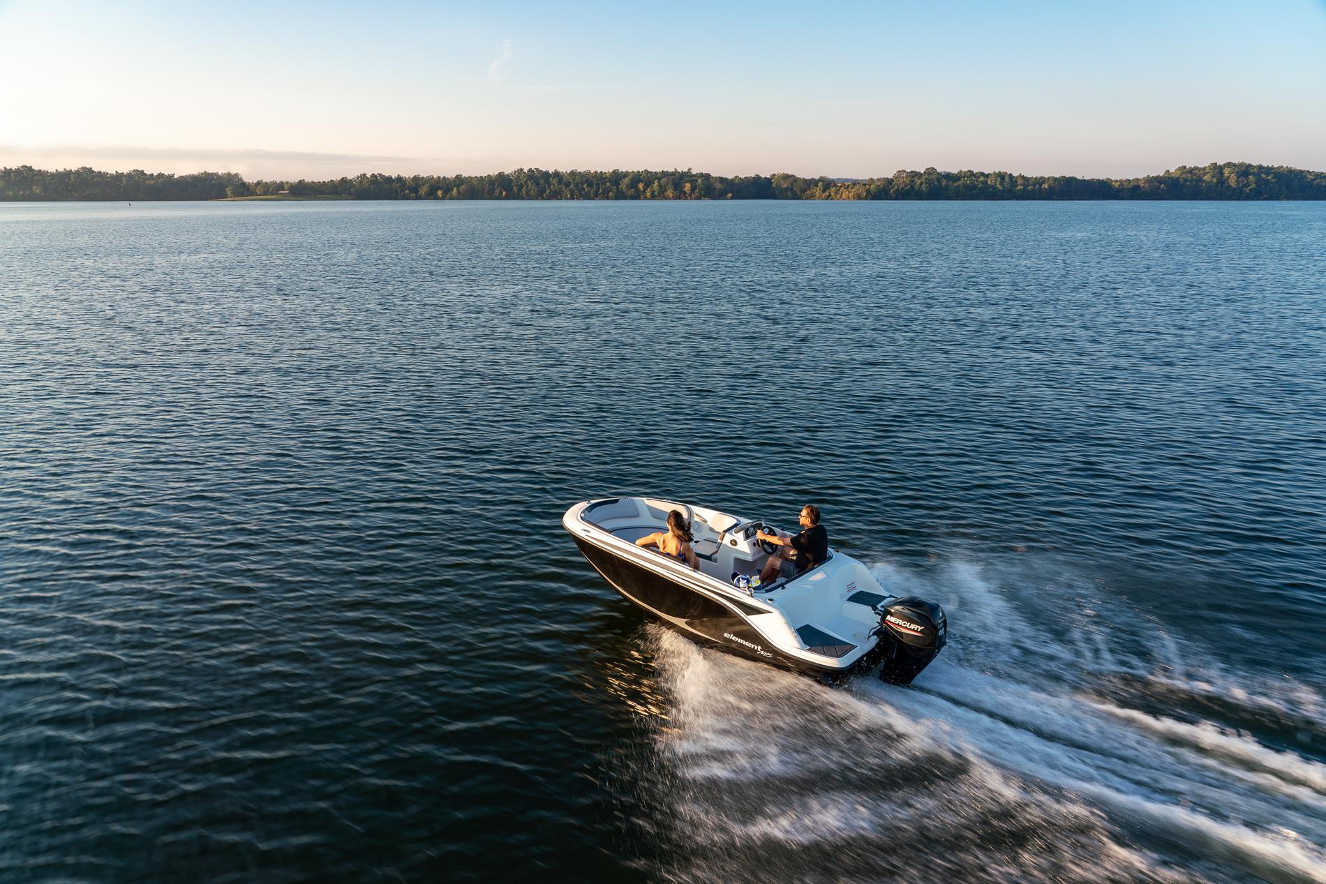 2023 Bayliner M15 Deck for sale - YachtWorld