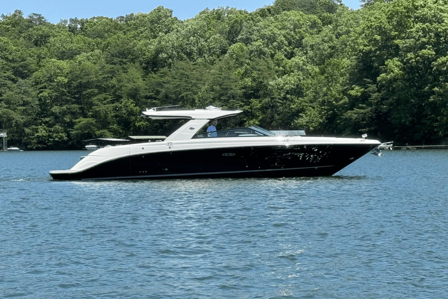 2024 Sea Ray 400 SLX Runabout for sale - YachtWorld