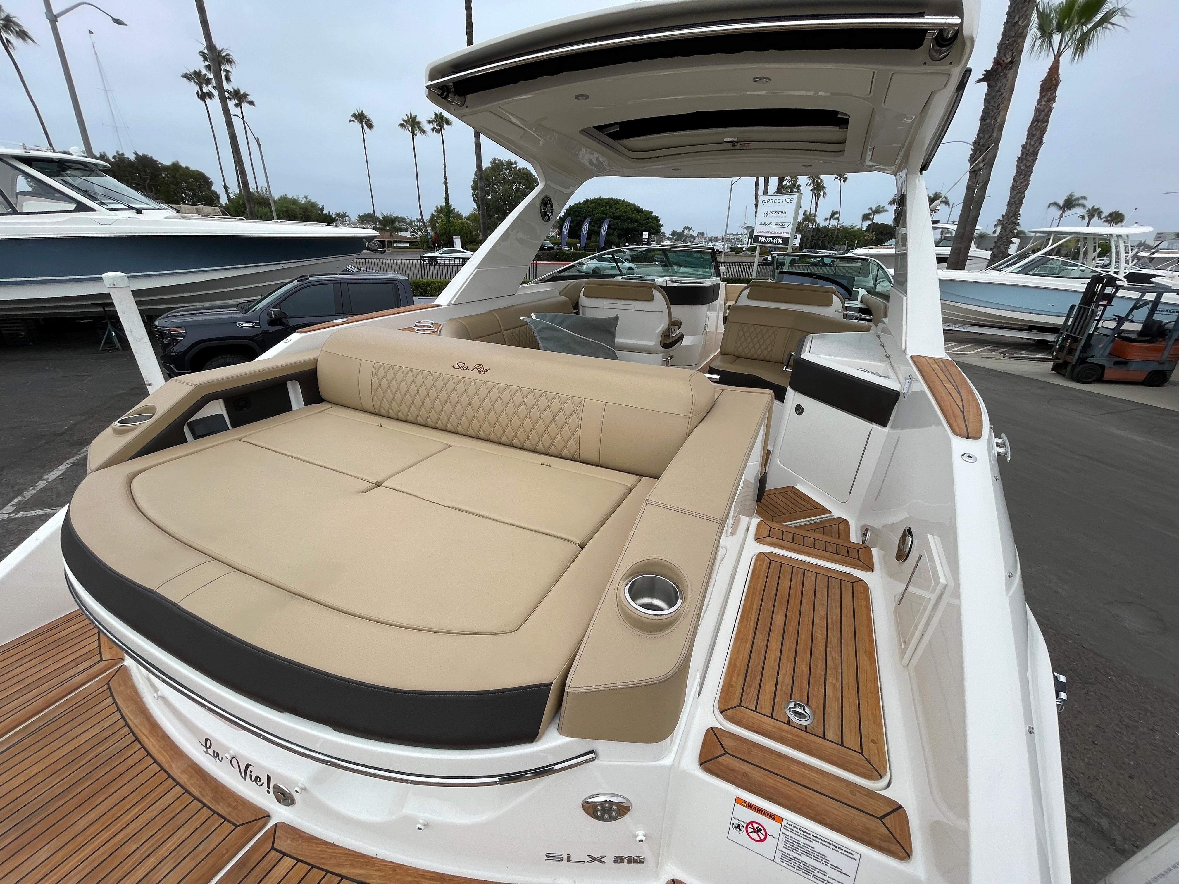 2021 Sea Ray 310 SLX Bowrider for sale - YachtWorld