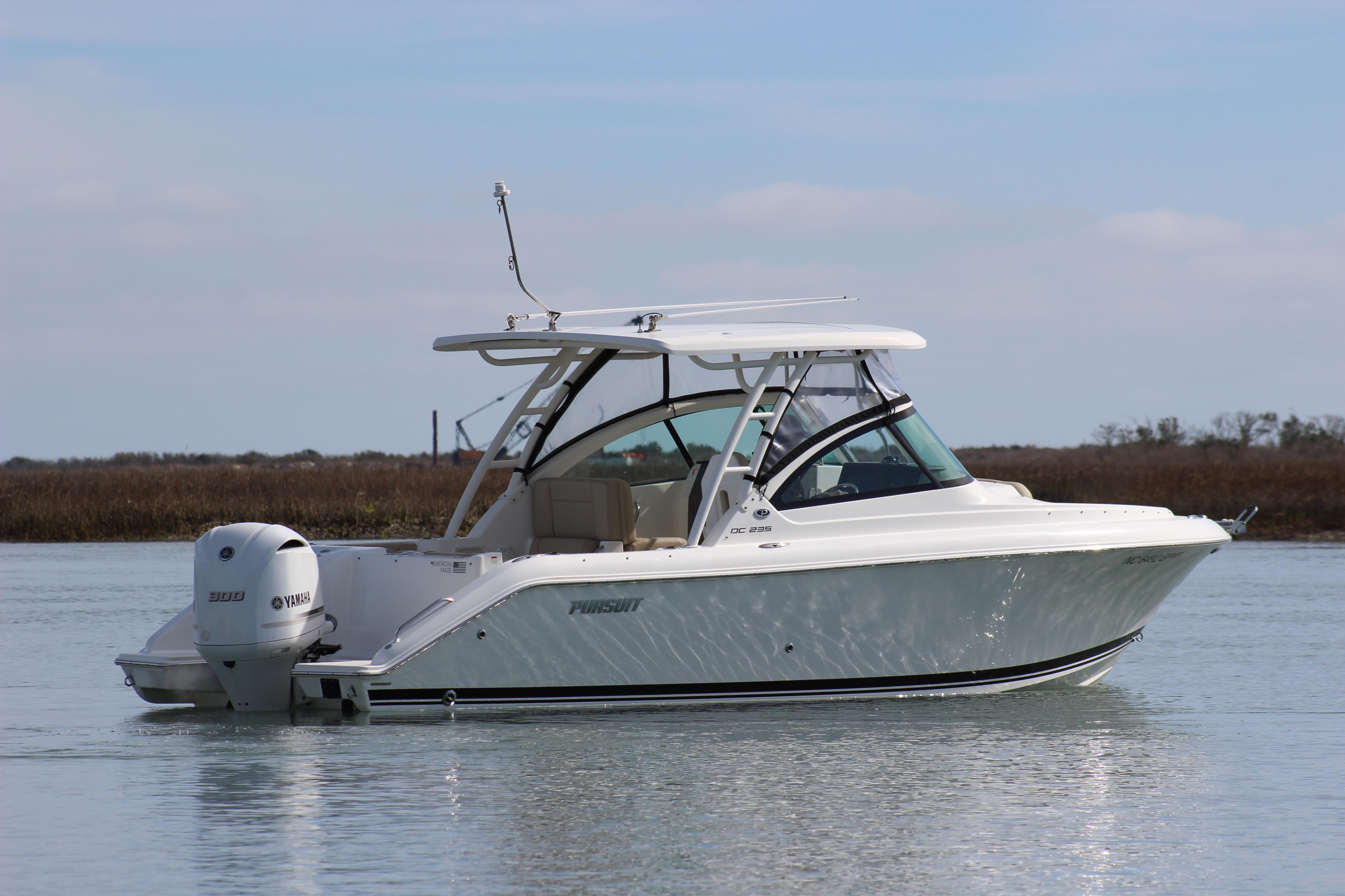 2020 Pursuit DC 235 Dual Console Dual Console for sale - YachtWorld