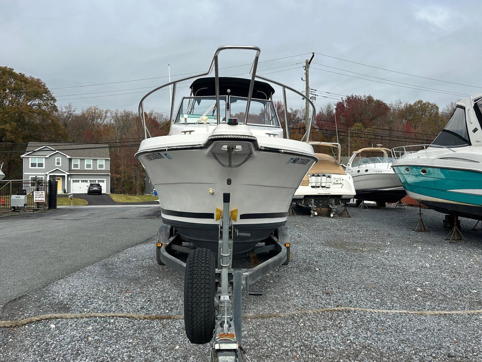 1996 Robalo 2440 Walkaround Bateaux de pêches sportives à vendre ...