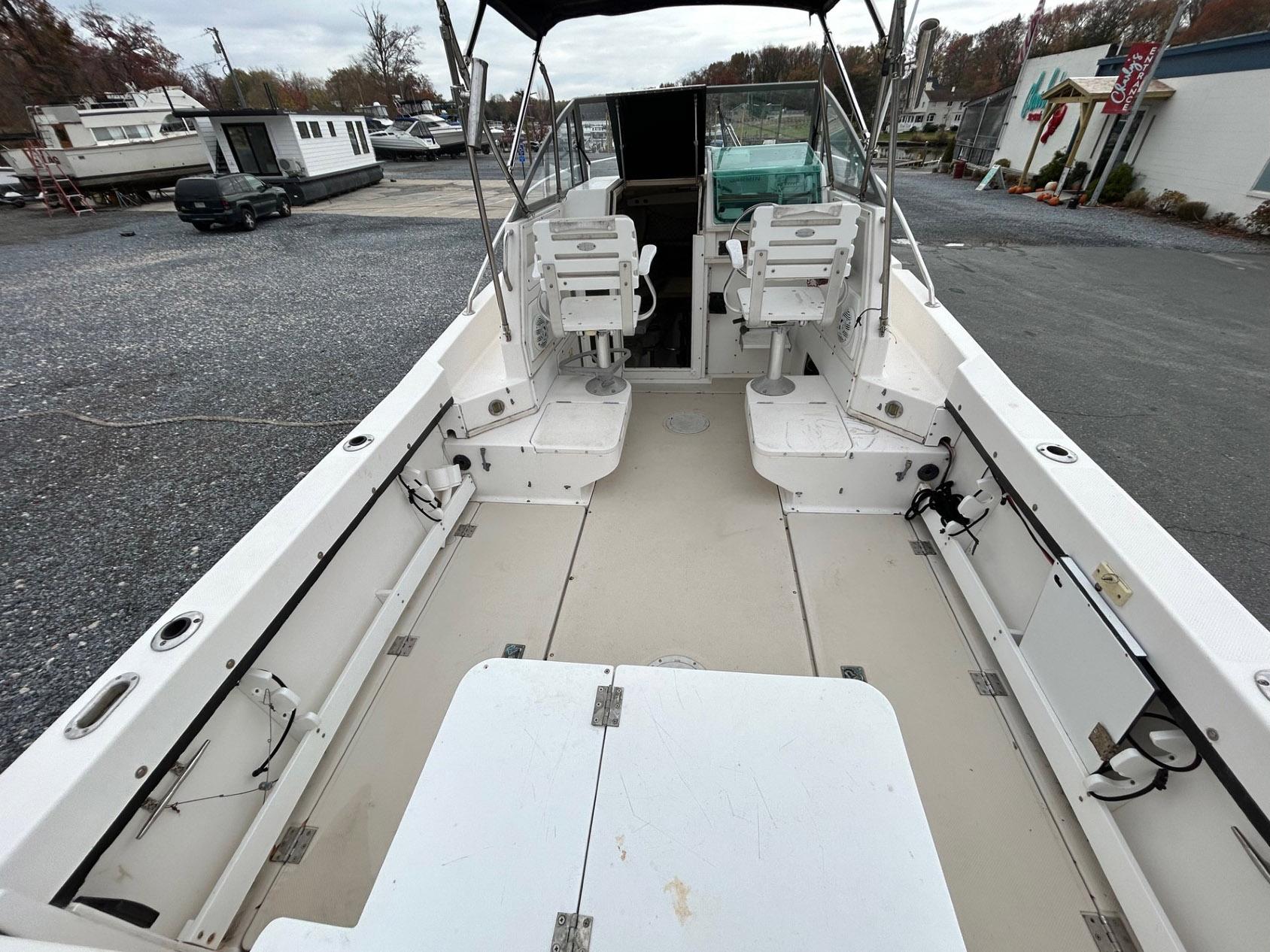1996 Robalo 2440 Walkaround Sport Fishing for sale - YachtWorld