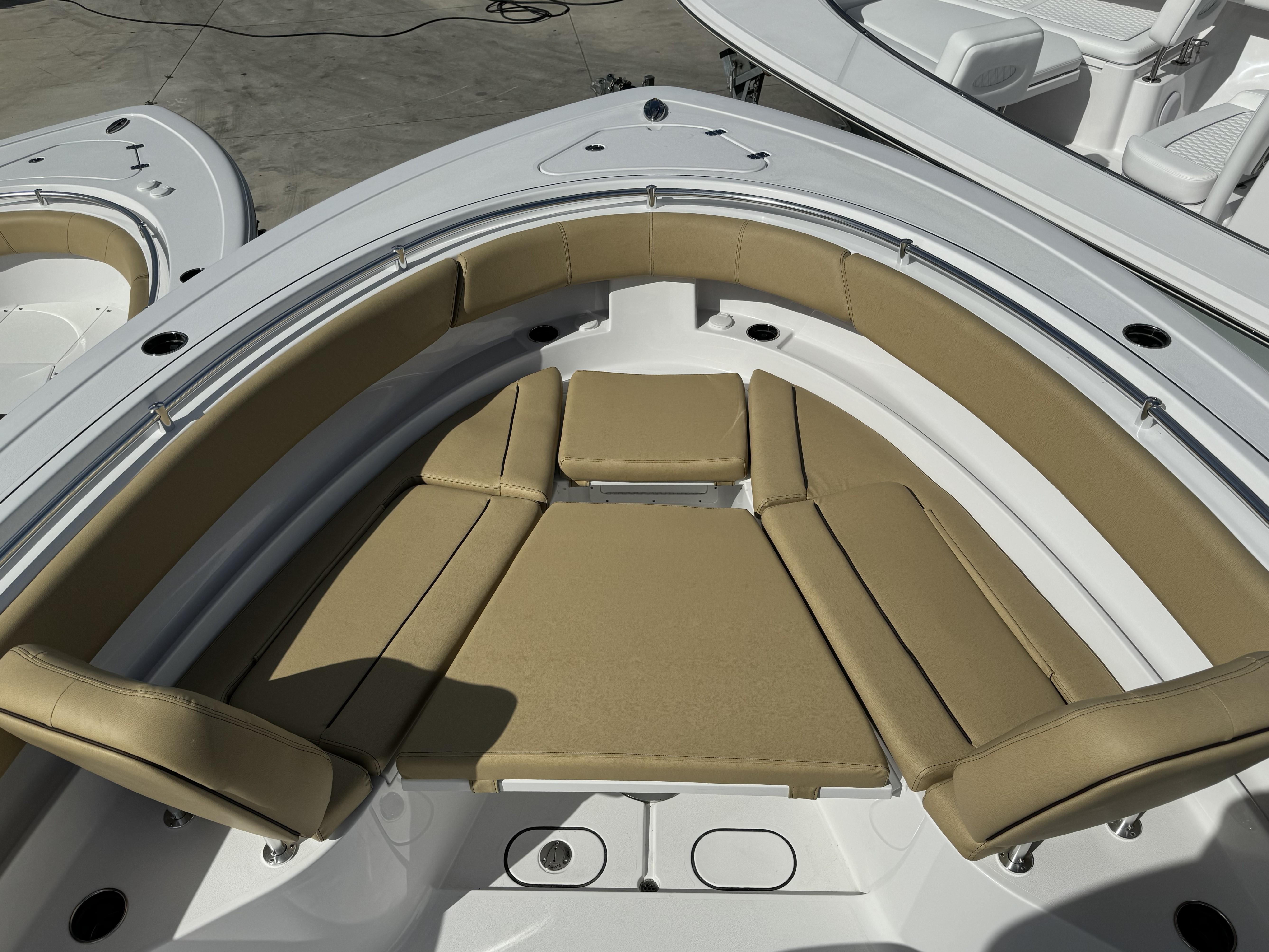 2024 Sportsman Open 322 Center Console Barche a console centrale in ...