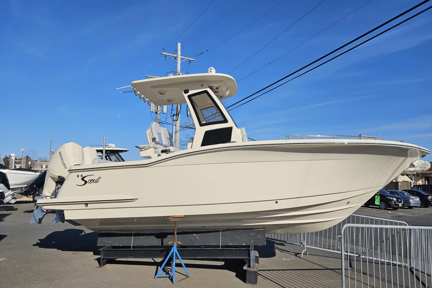 2024 Scout 260 LXF Center Console for sale - YachtWorld
