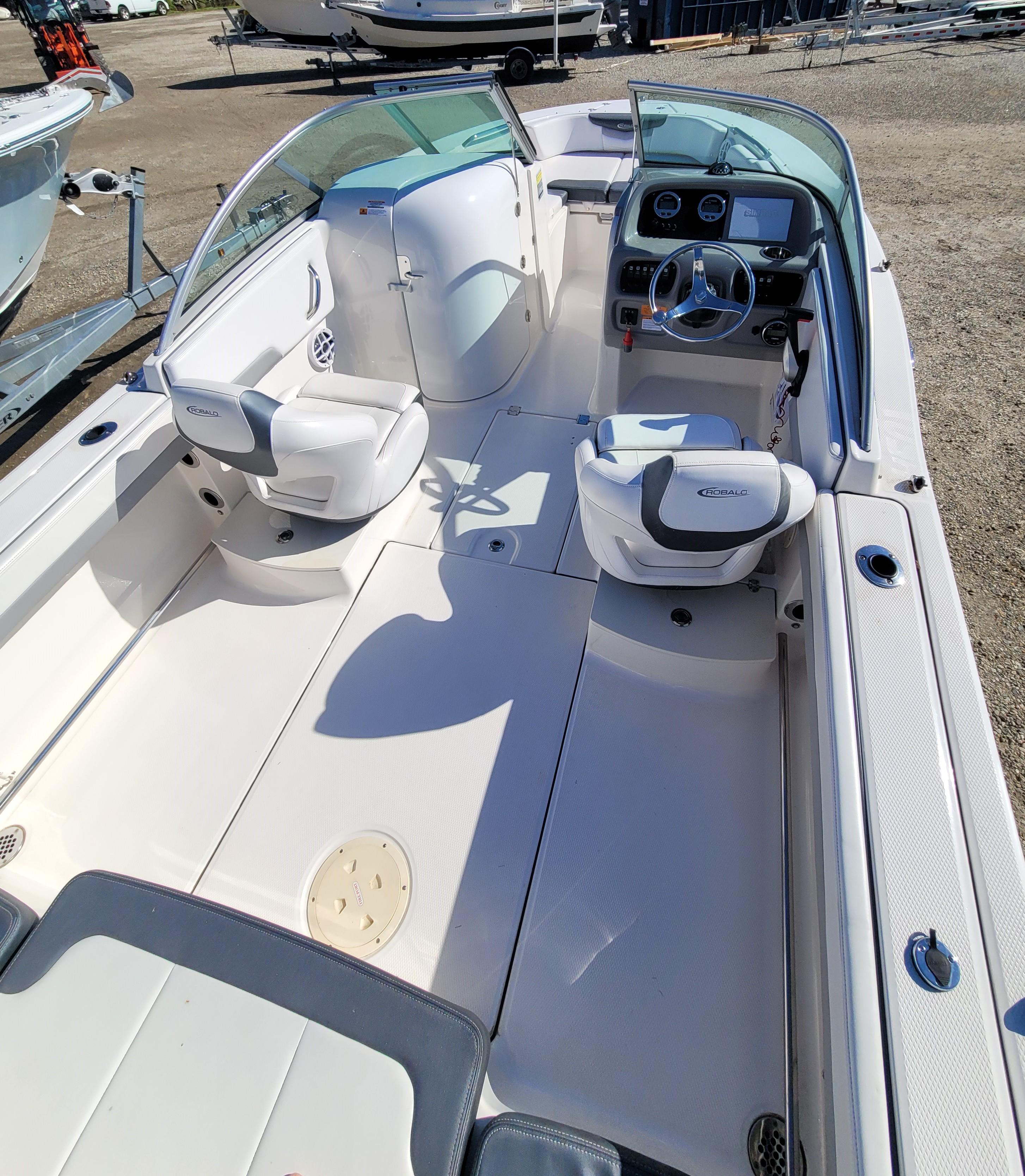 2021 Robalo R207DC Dual Console for sale - YachtWorld