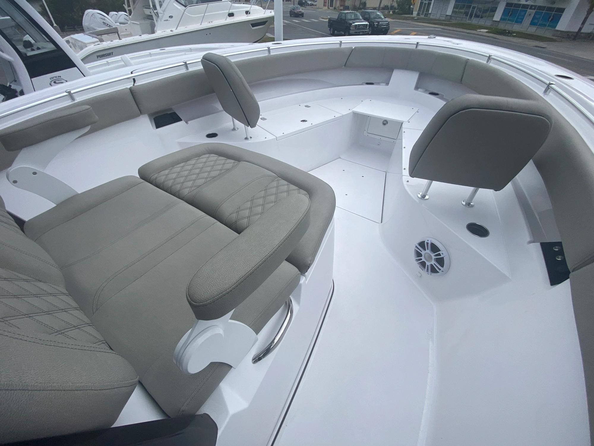 2024 Sportsman Open 322 Centre Console for sale - YachtWorld