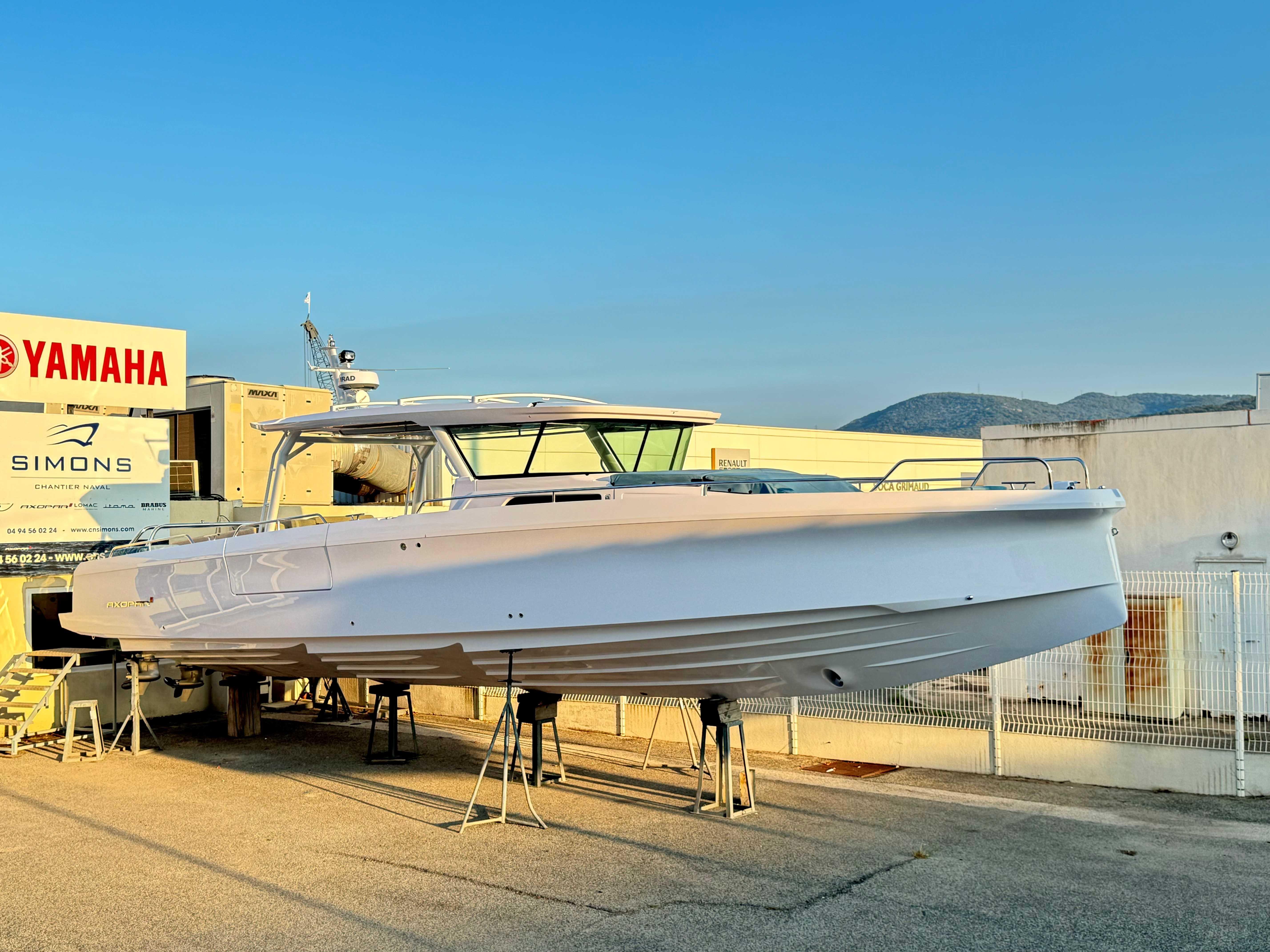 2025 Axopar Axopar 45 Cross Top Cruiser for sale - YachtWorld
