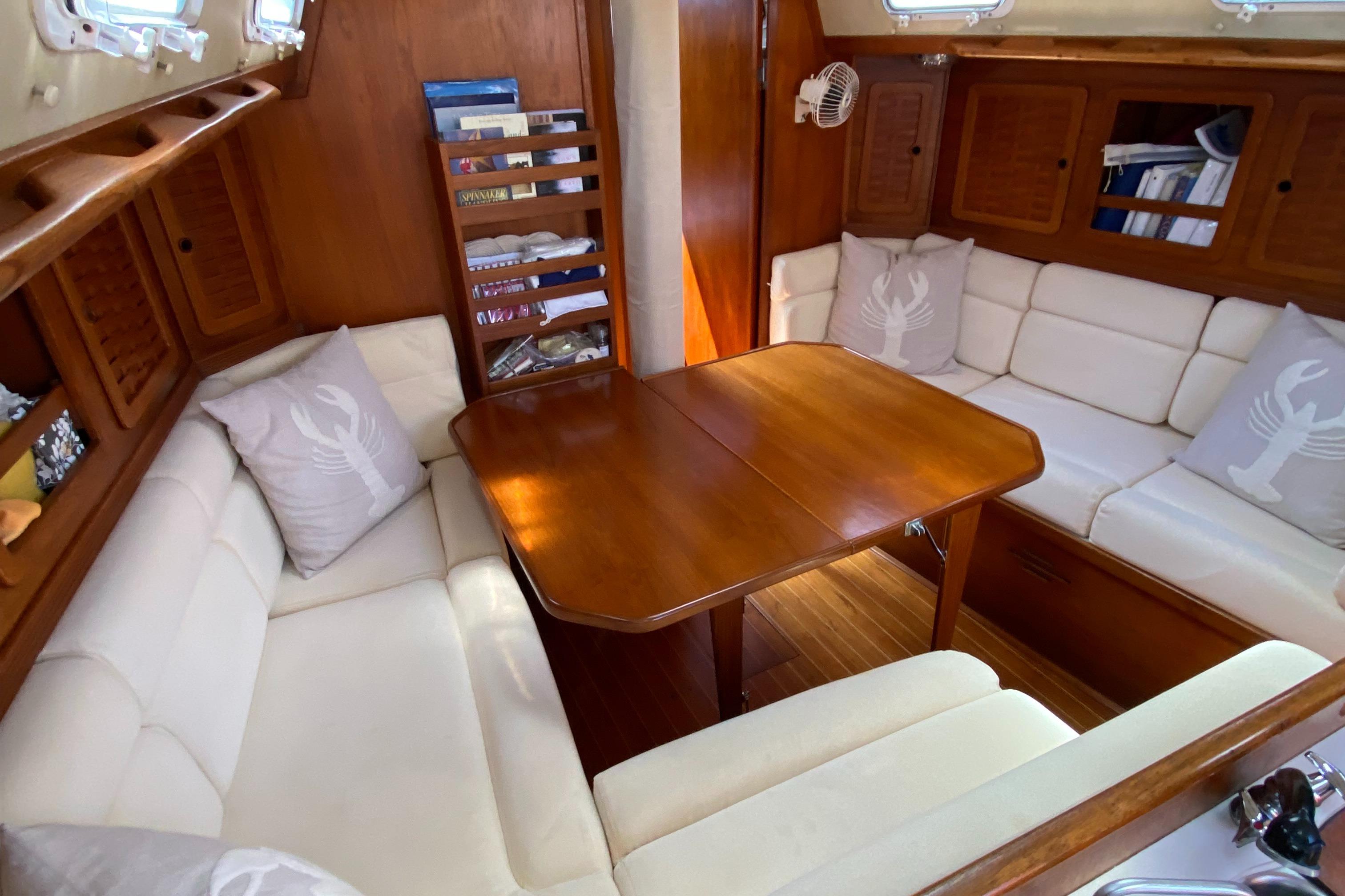 1988 Sabre 38 MK II Sloop for sale - YachtWorld