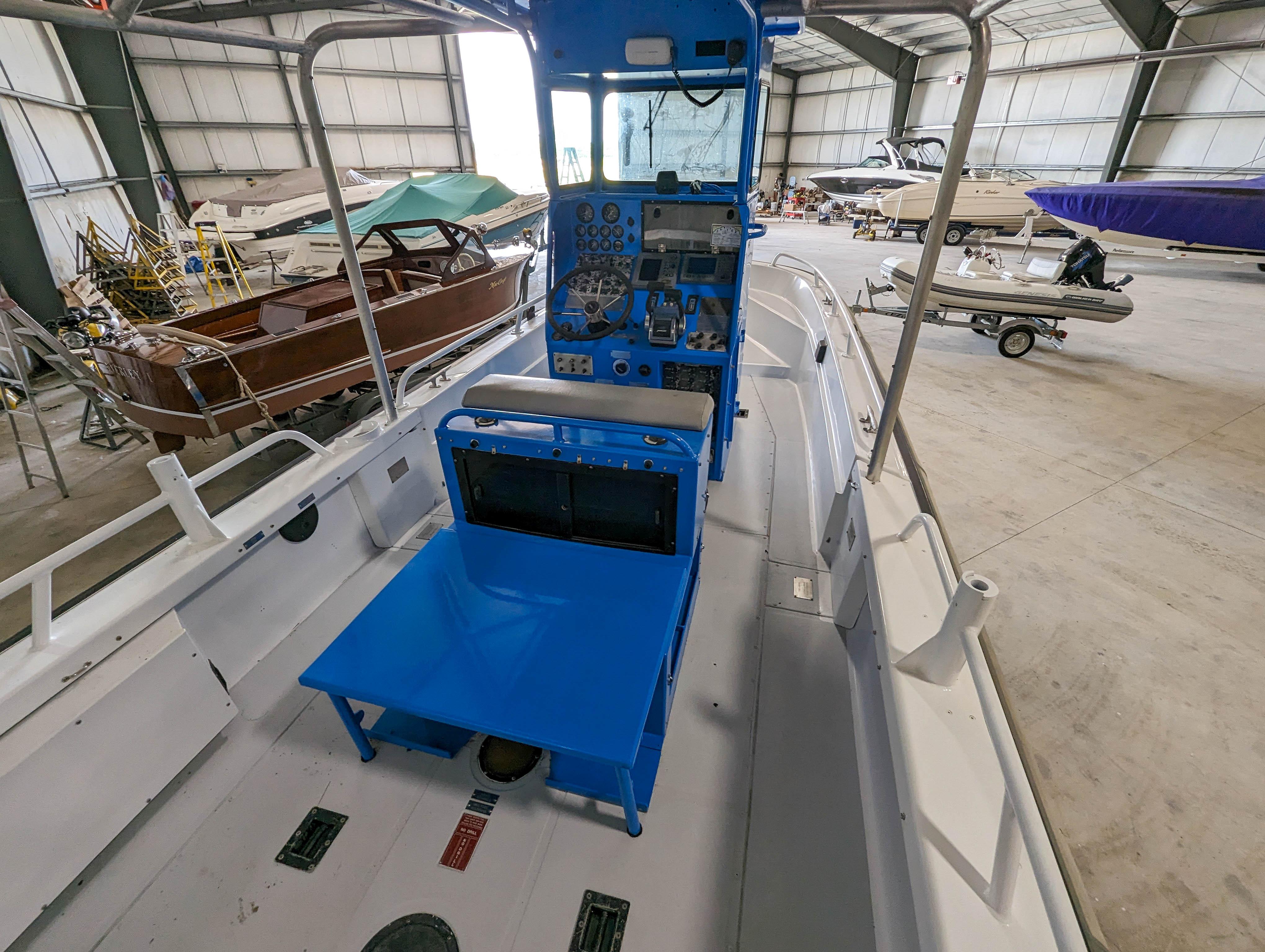 2003 Boston Whaler Guardian 27 Commercial for sale - YachtWorld