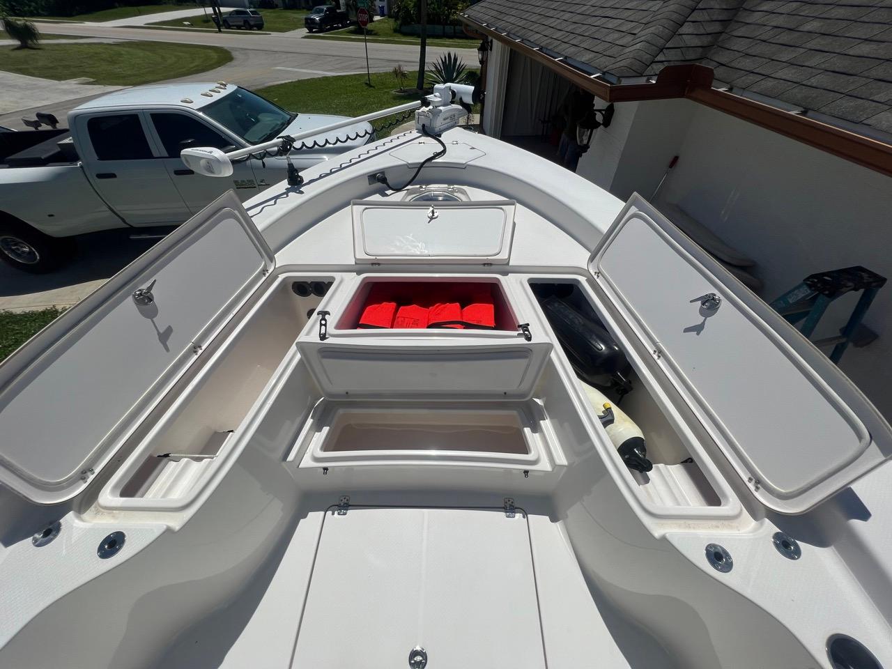 2019 Blue Wave 2800 Pure Hybrid Center Console for sale - YachtWorld