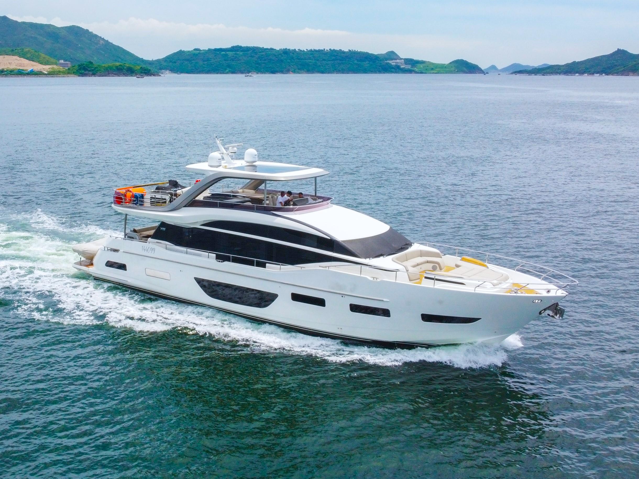 Princess Y85 Motor Yacht | 2021 | 26m | Boatshop24