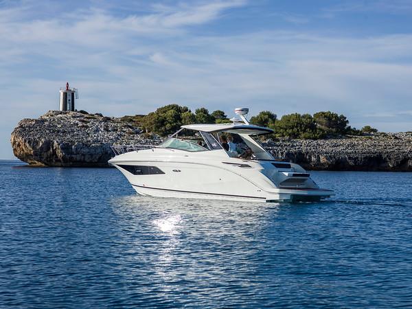 New 2024 Sea Ray 320 Sundancer - 30 - Gard | TopBoats