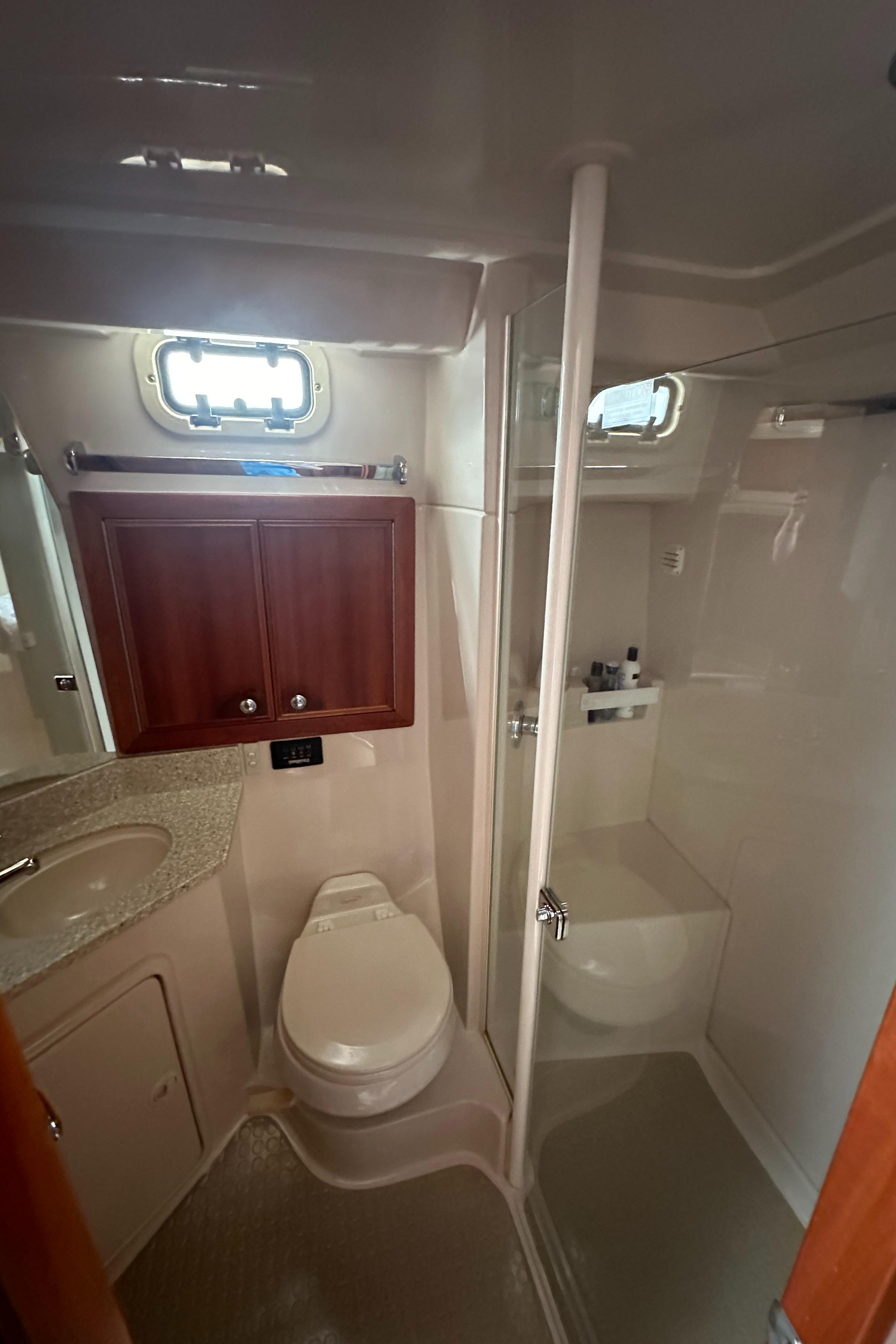 2006 Riviera 33 Flybridge Mega Yacht for sale - YachtWorld