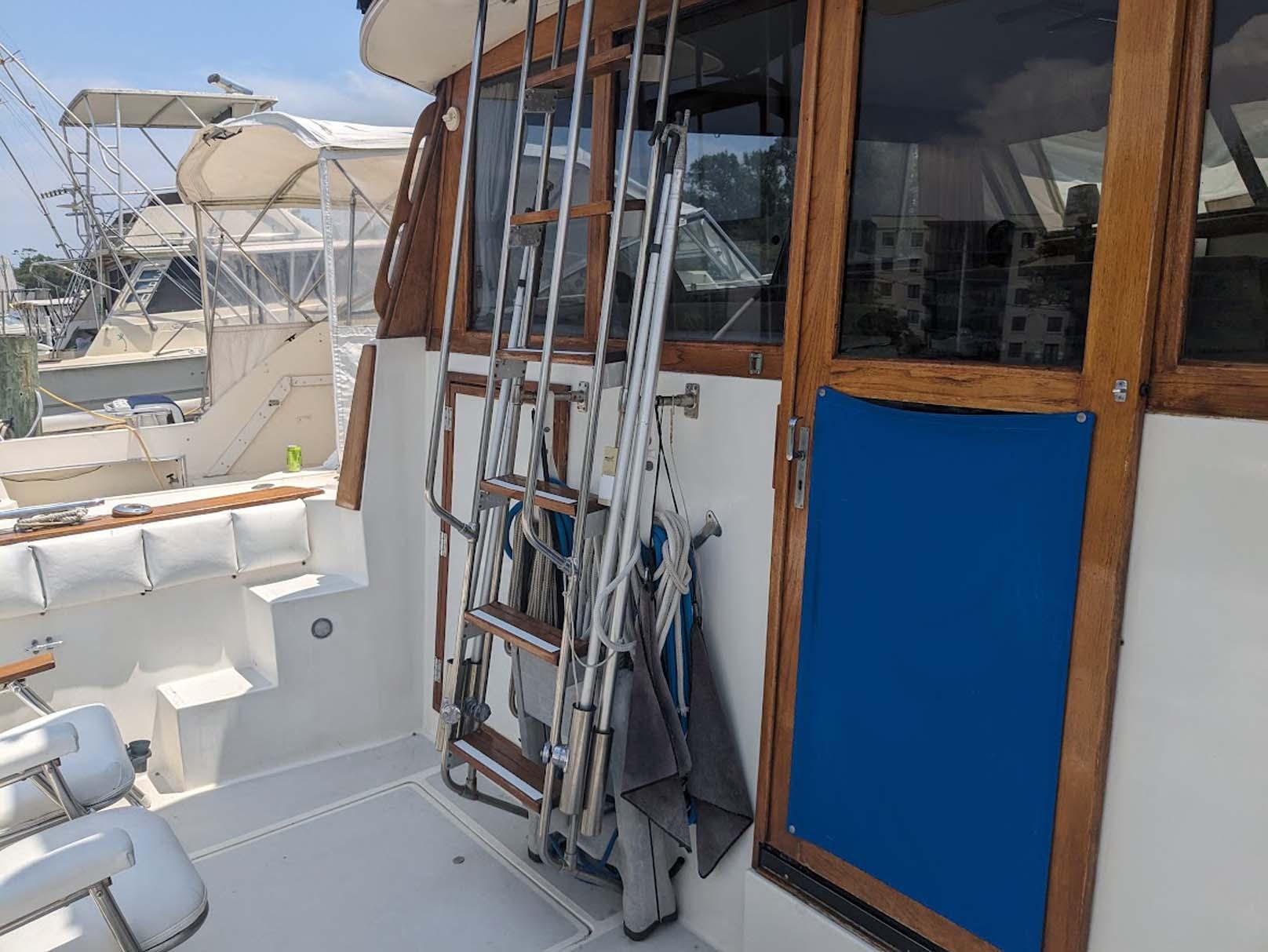 1987 Bayliner 3870 Cruiser for sale - YachtWorld