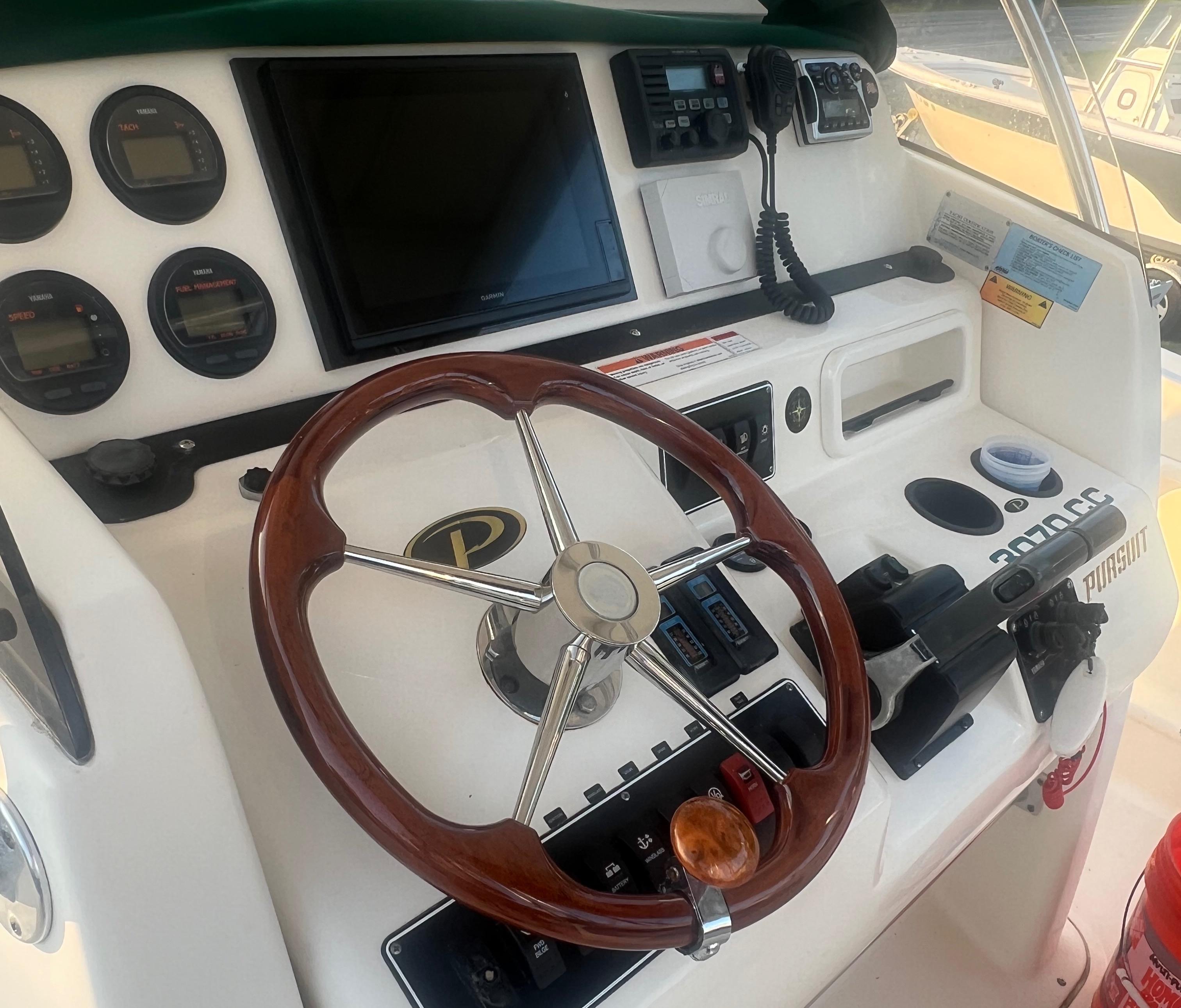2001 Pursuit 3070 Center Console Center Console for sale - YachtWorld