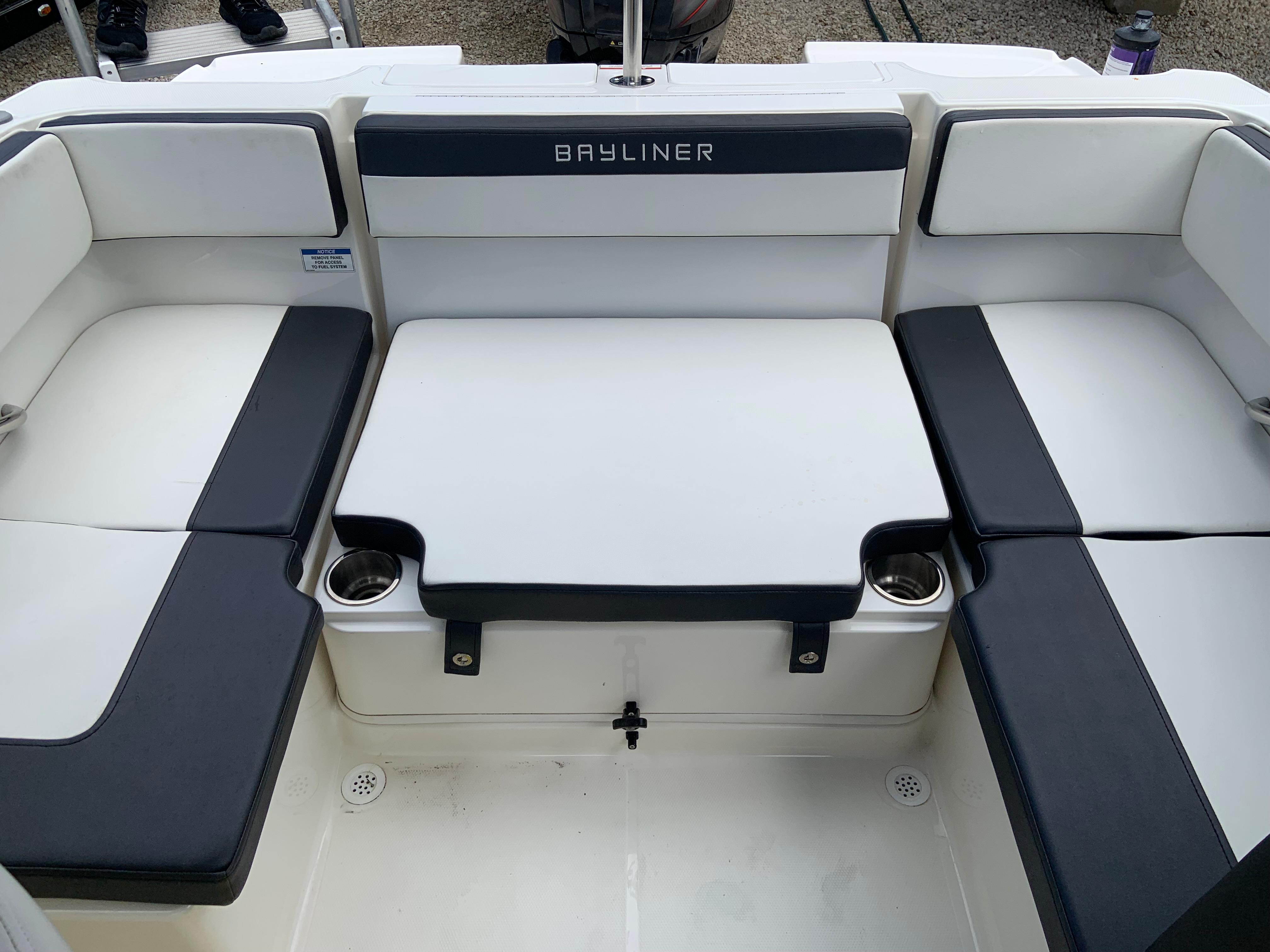 2019 Bayliner VR4 OB Bowrider for sale - YachtWorld