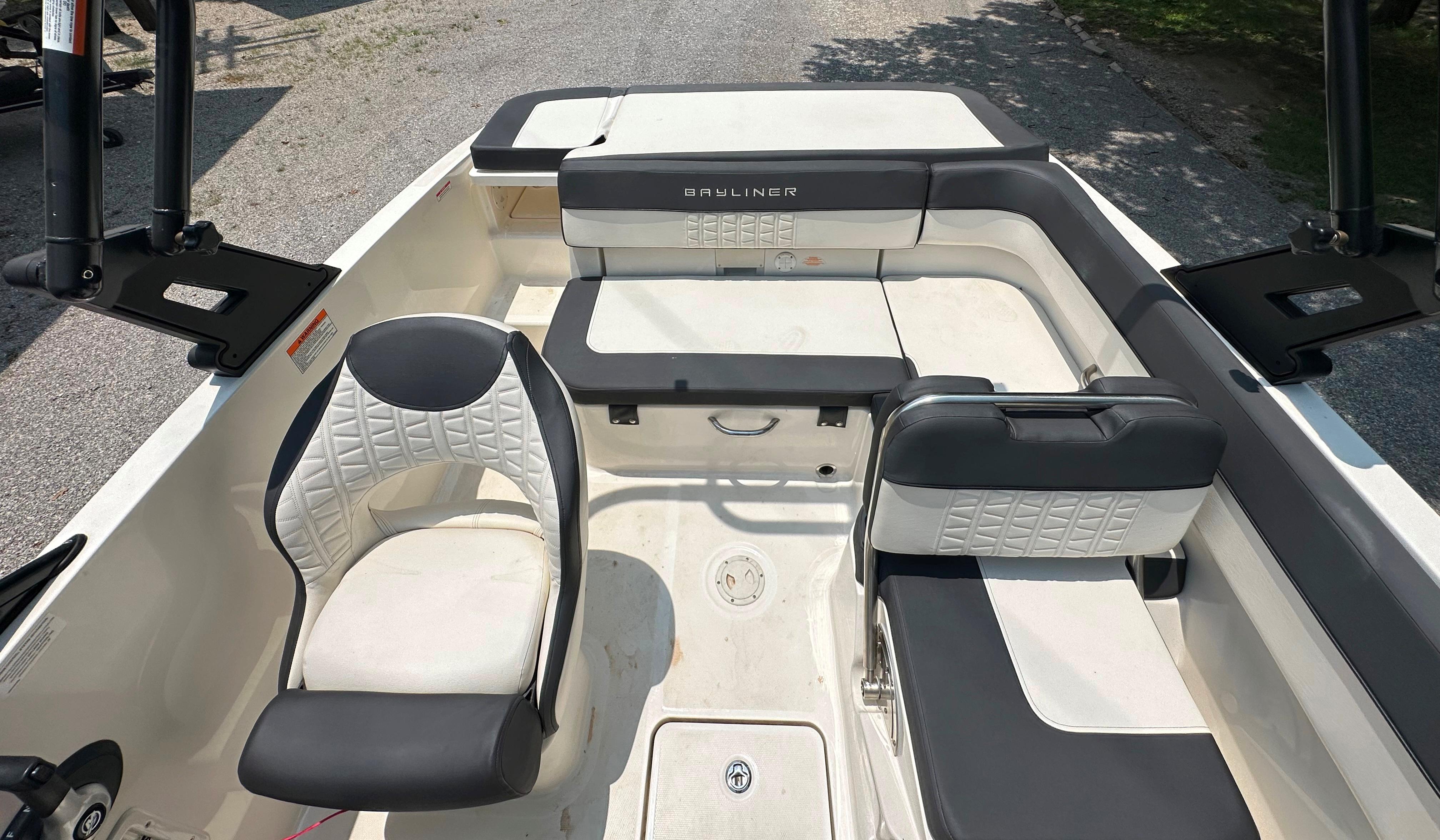 2019 Bayliner VR 5 Bowrider for sale - YachtWorld