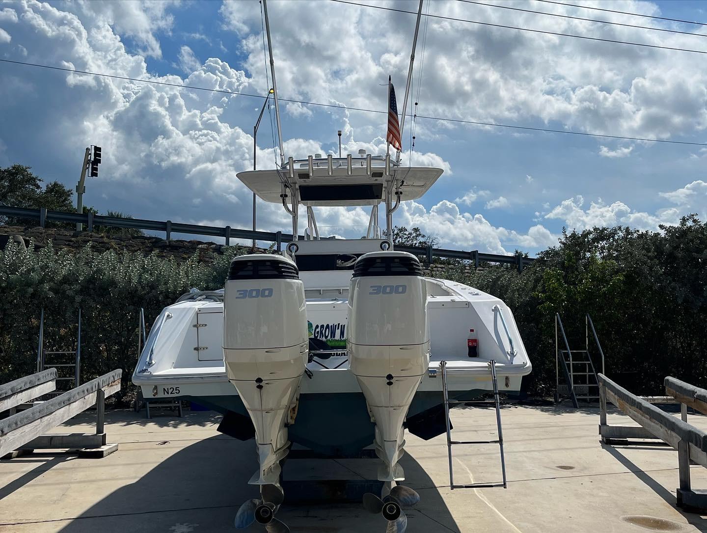 2004 Venture 34 Center Console Center Console for sale - YachtWorld