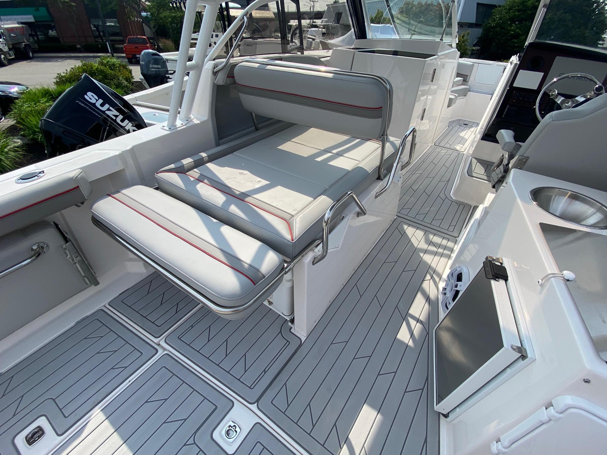 2024 Solara S-250 DC Dual Console for sale - YachtWorld