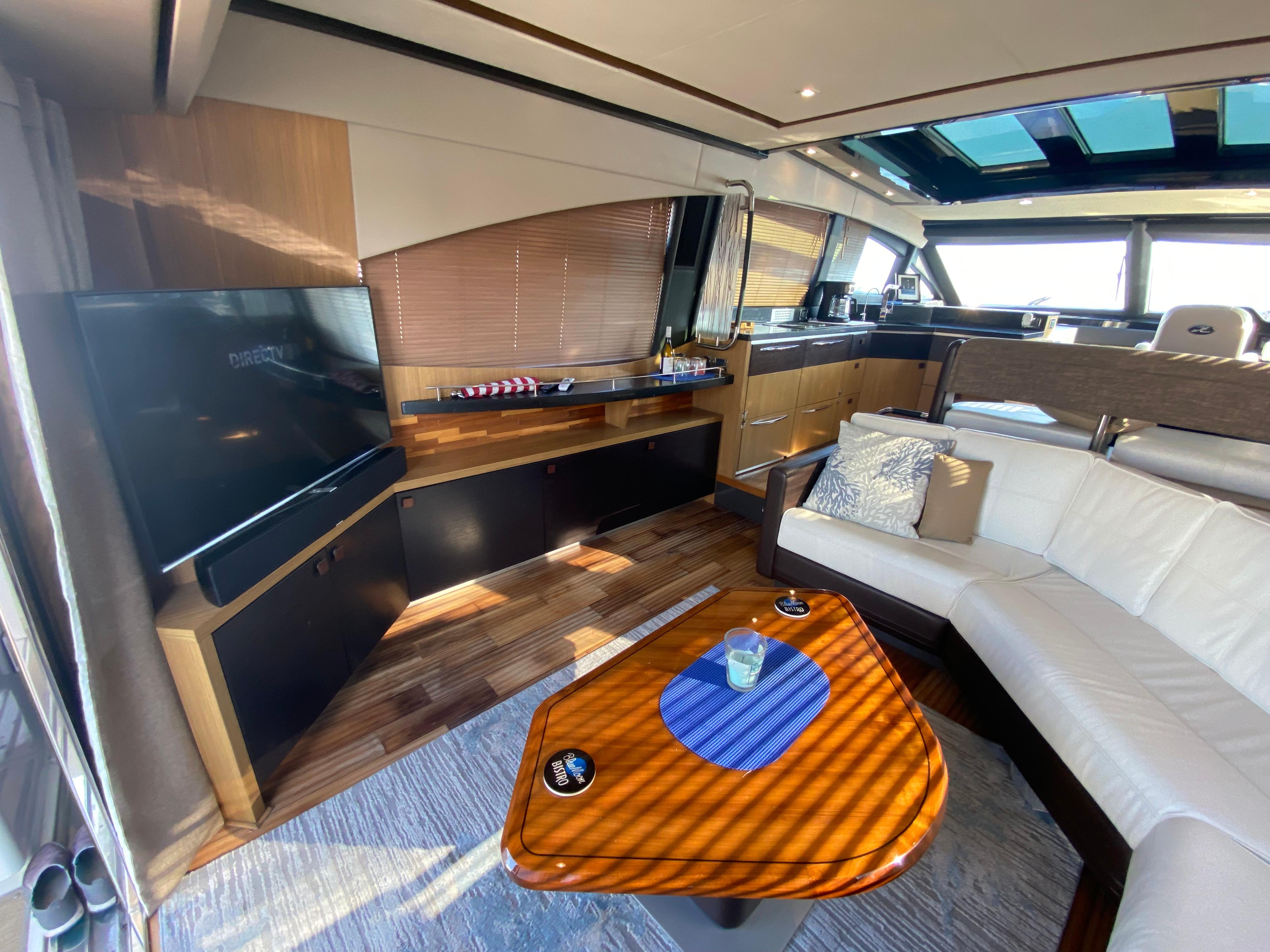 2017 Sea Ray L590 Motor Yachts for sale - YachtWorld