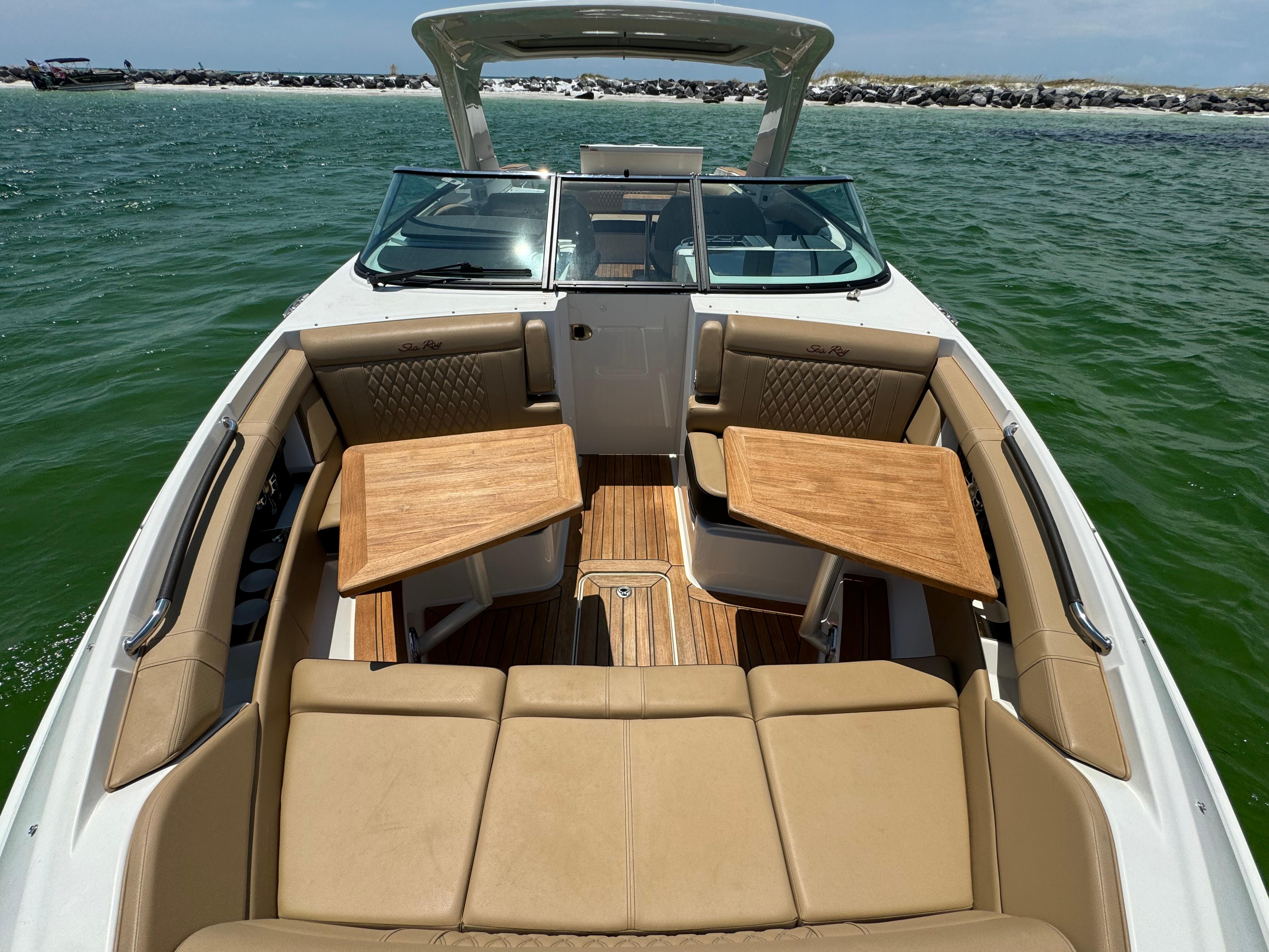 2023 Sea Ray 350 SLX OB Cruiser for sale - YachtWorld