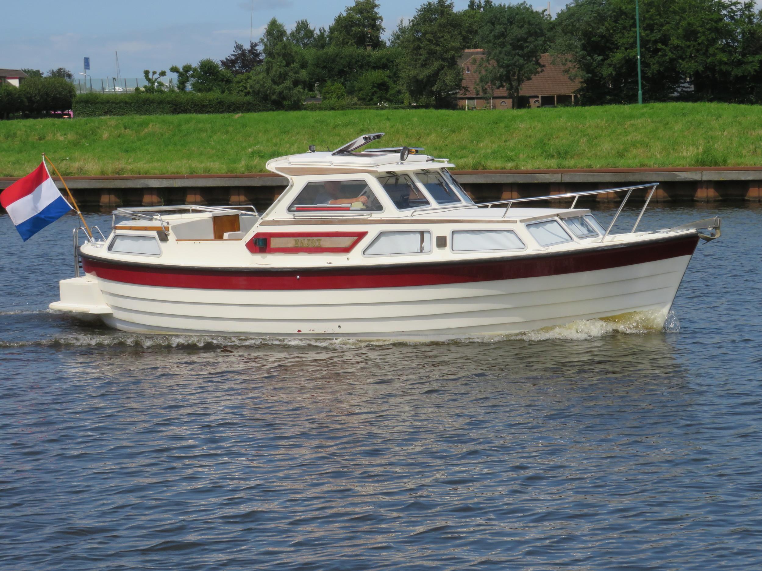 Used 1990 Saga 27 AC | Youboat