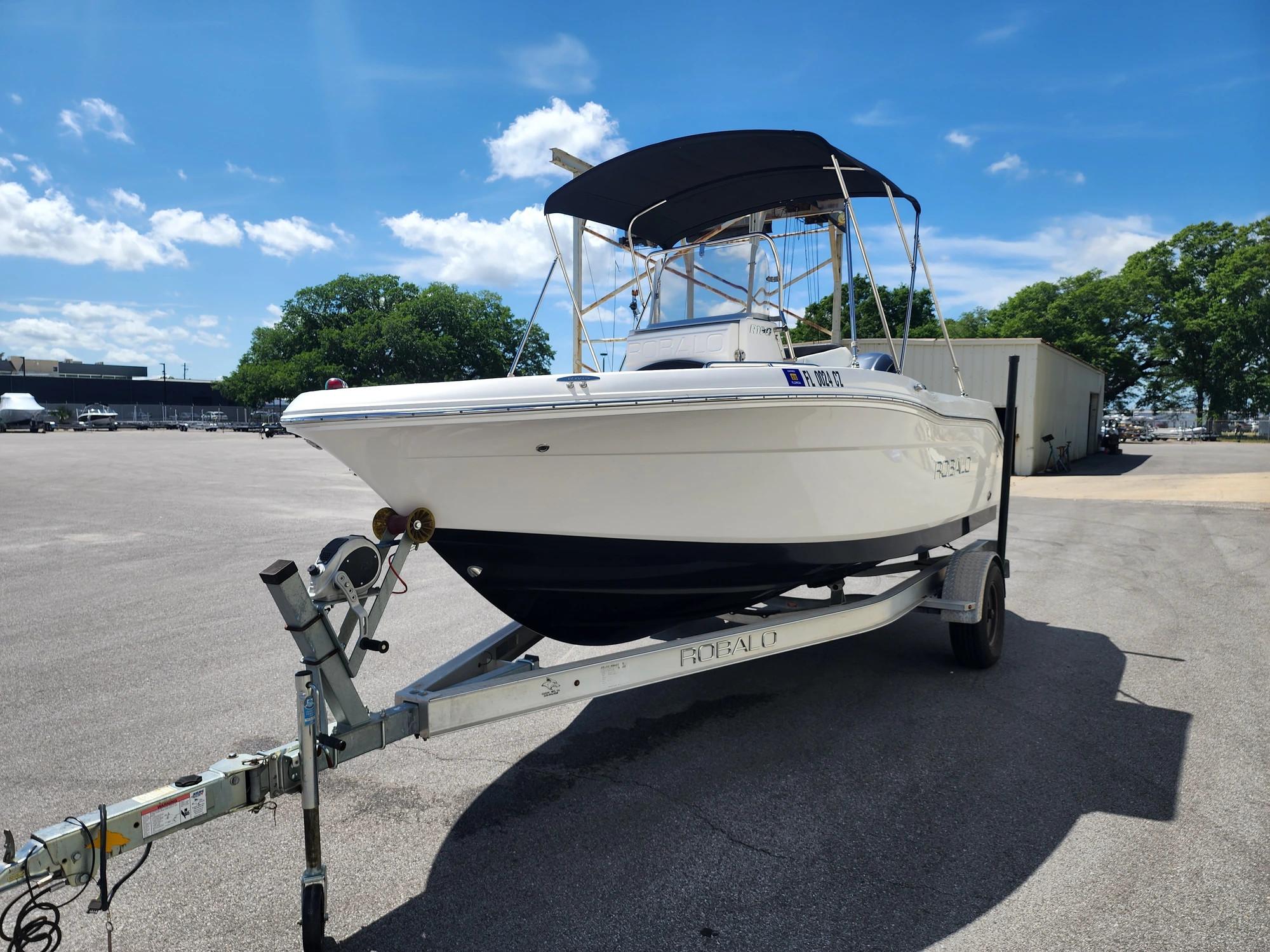 2018 Robalo 180 CC Center Console for sale - YachtWorld