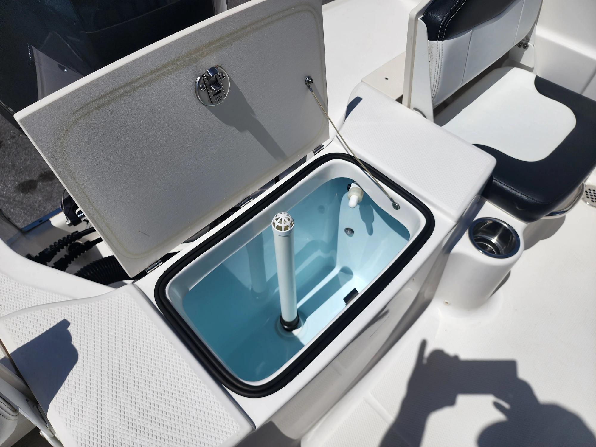 2018 Robalo 180 CC Centre Console for sale - YachtWorld