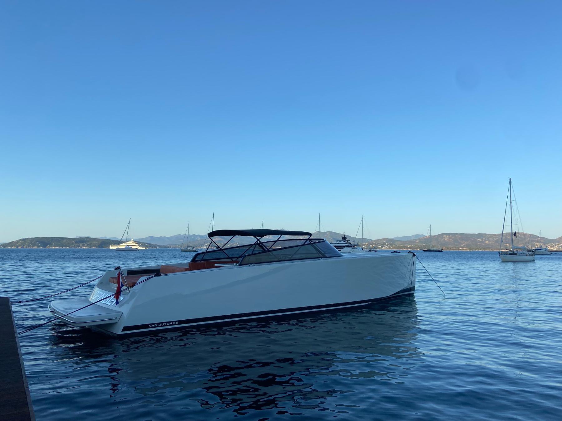 2018 VanDutch 55 Motor Yachts for sale - YachtWorld