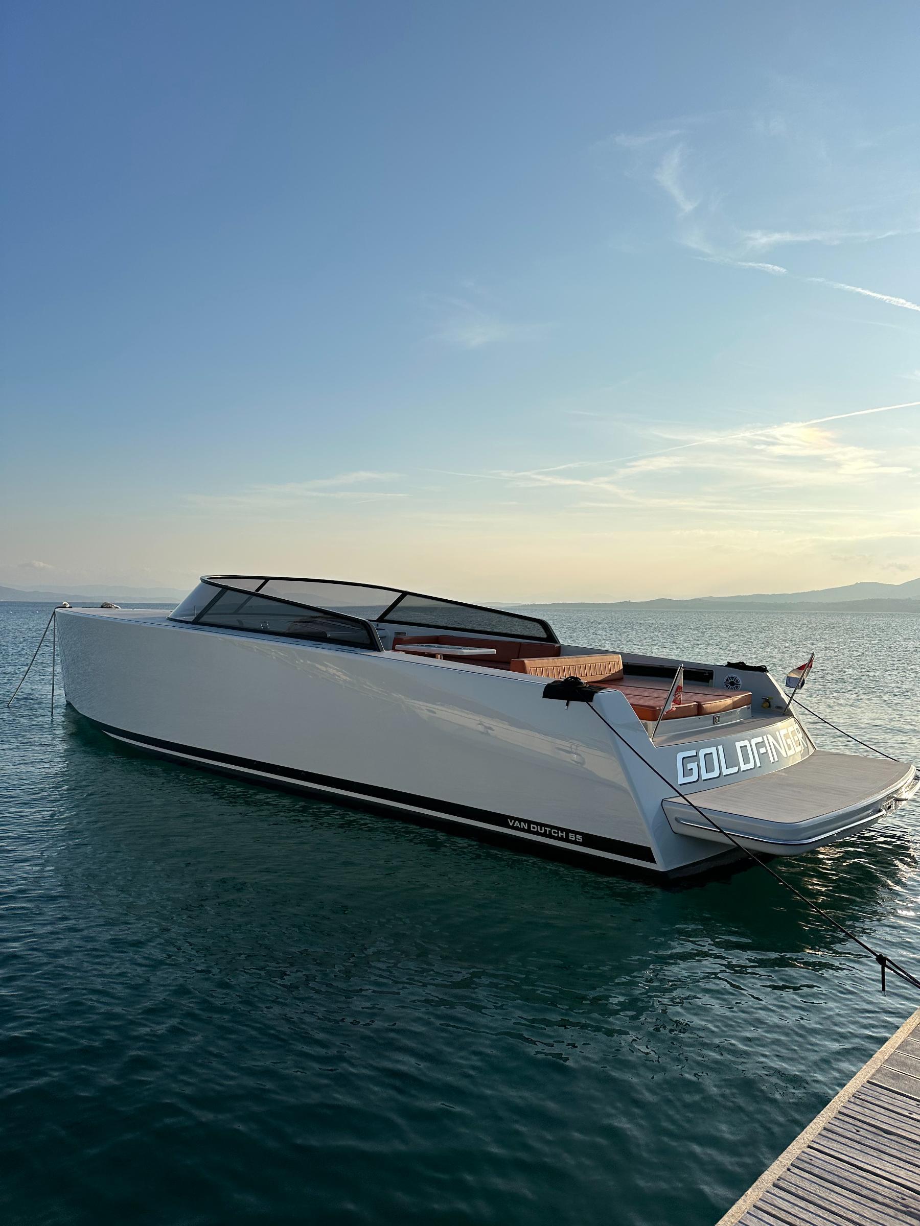 2018 VanDutch 55 Motor Yachts for sale - YachtWorld