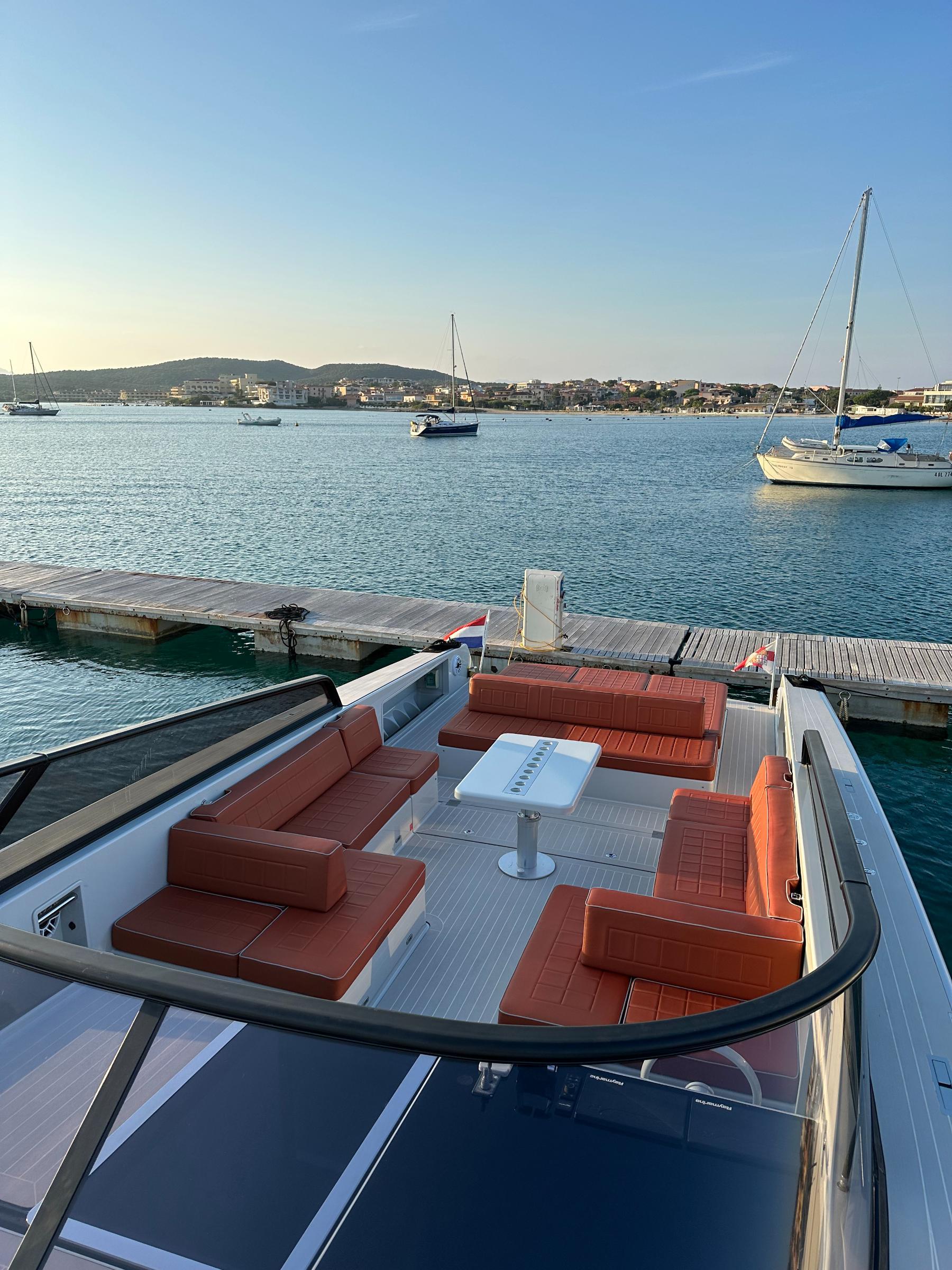 2018 VanDutch 55 Motor Yachts for sale - YachtWorld