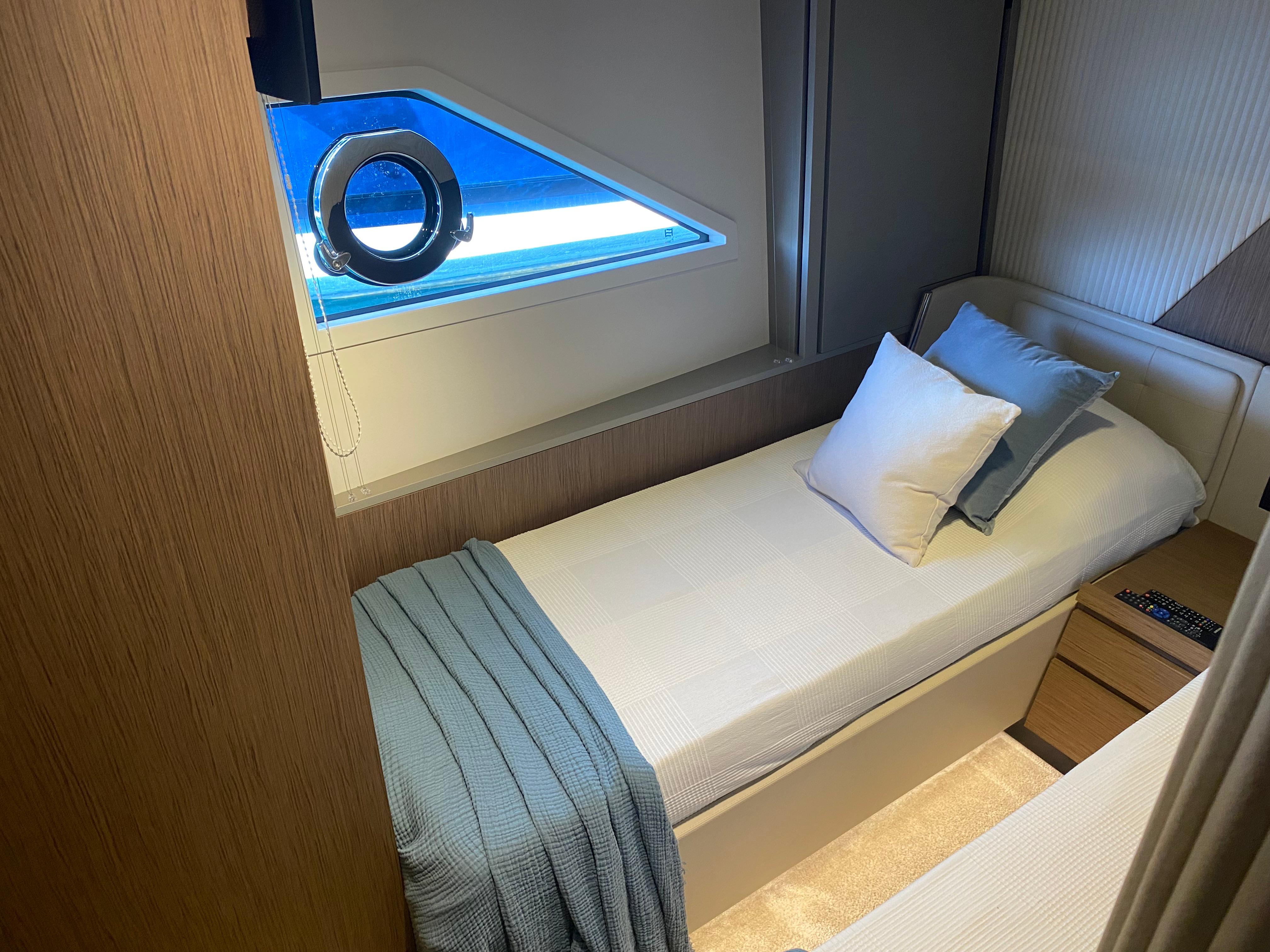 2022 Ferretti Yachts 720 Cruiser for sale - YachtWorld