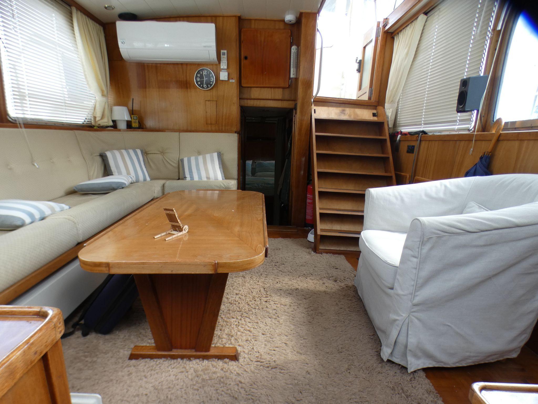 1983 Dutch Motor Cruiser Woonboten te koop- YachtWorld