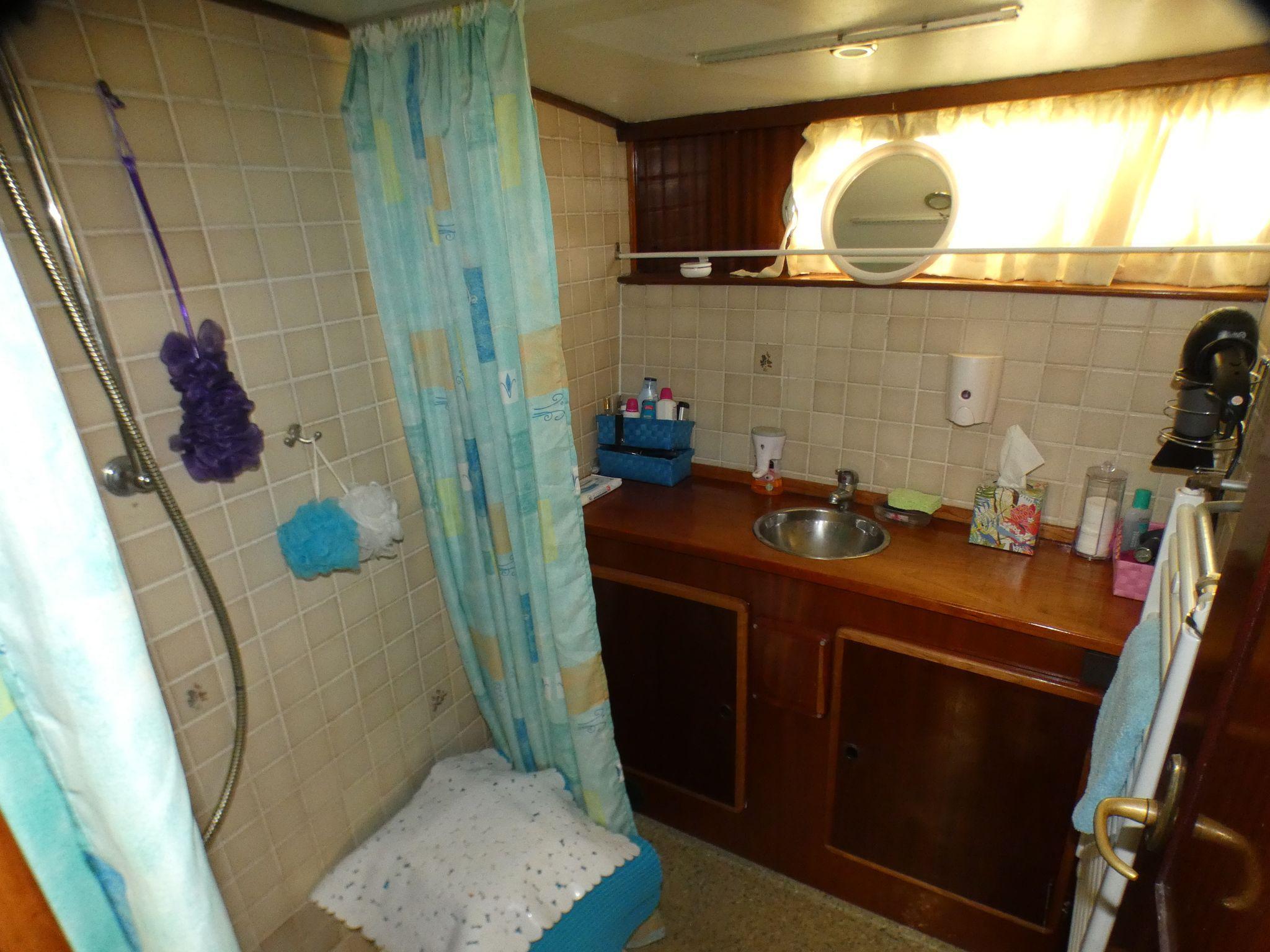 1983 Dutch Motor Cruiser Woonboten te koop- YachtWorld