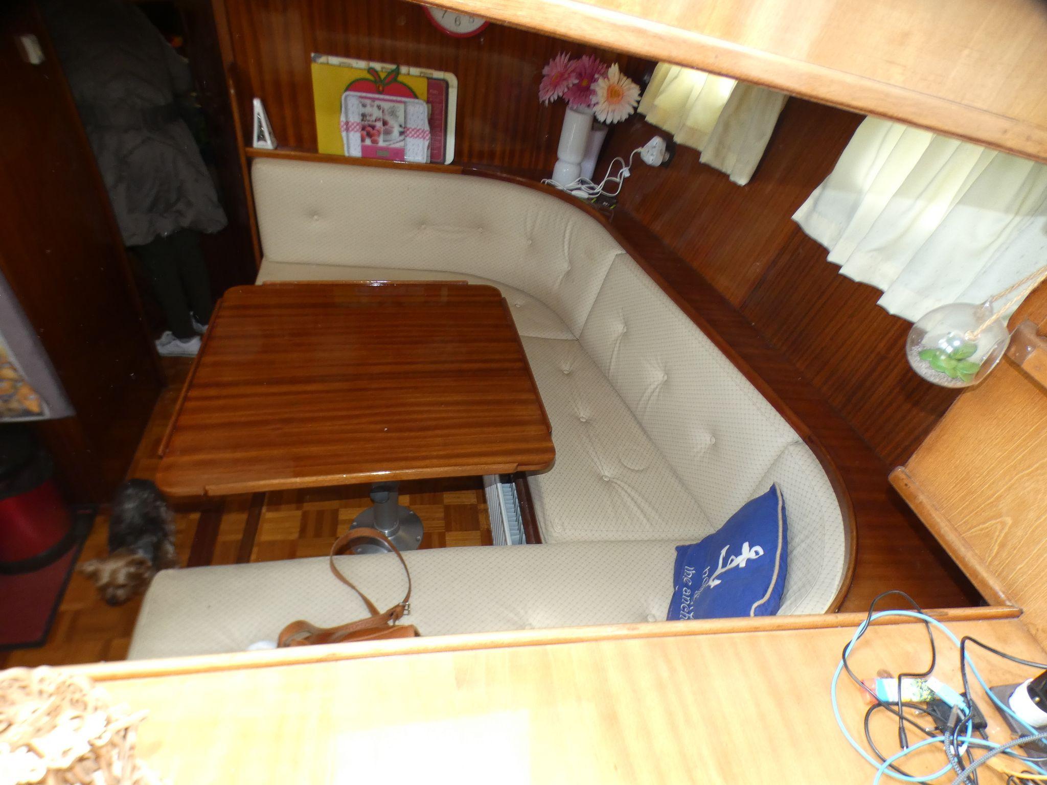 1983 Dutch Motor Cruiser Woonboten te koop- YachtWorld