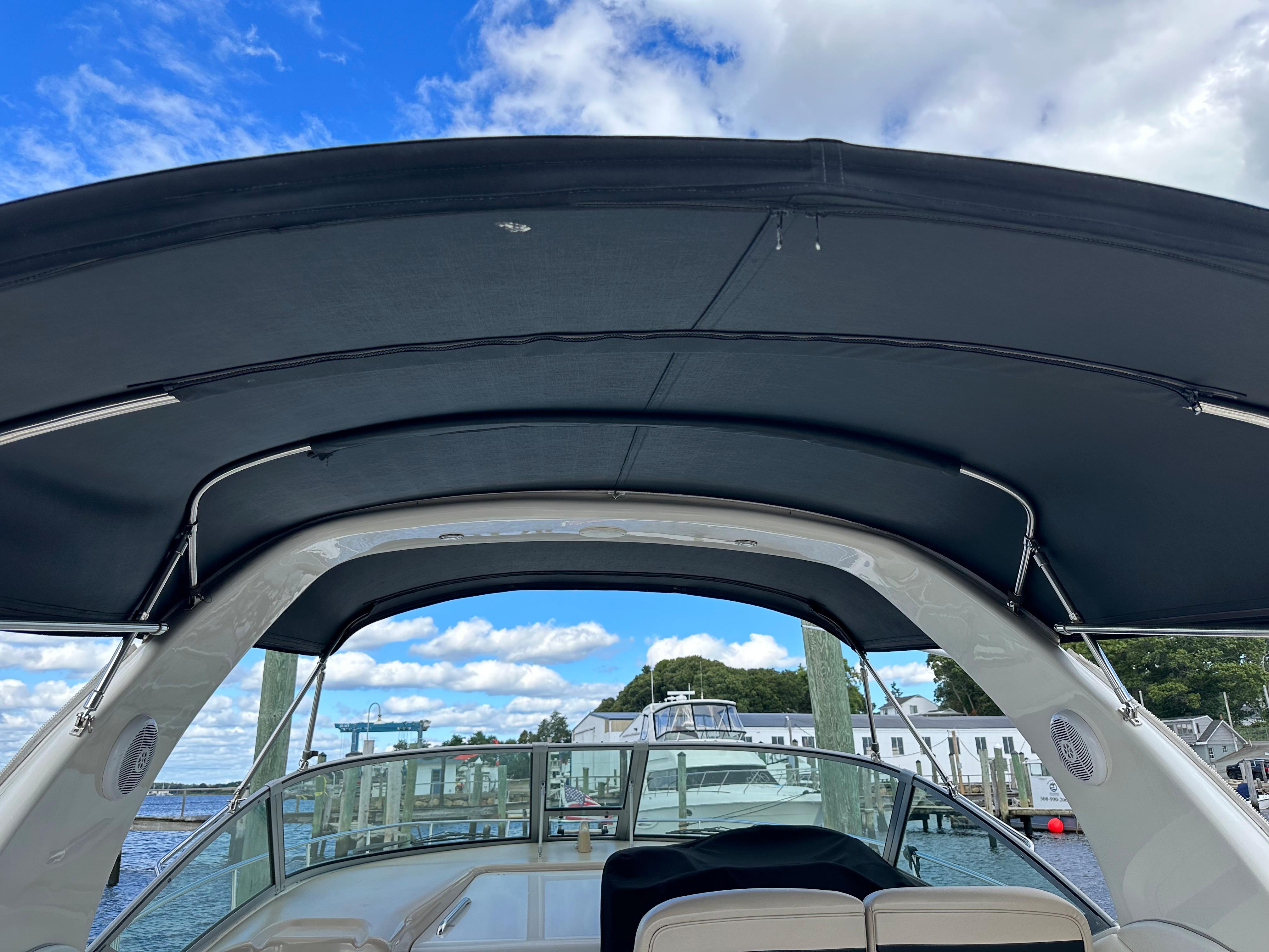 2005 Sea Ray 320 Sundancer Cruiser for sale - YachtWorld