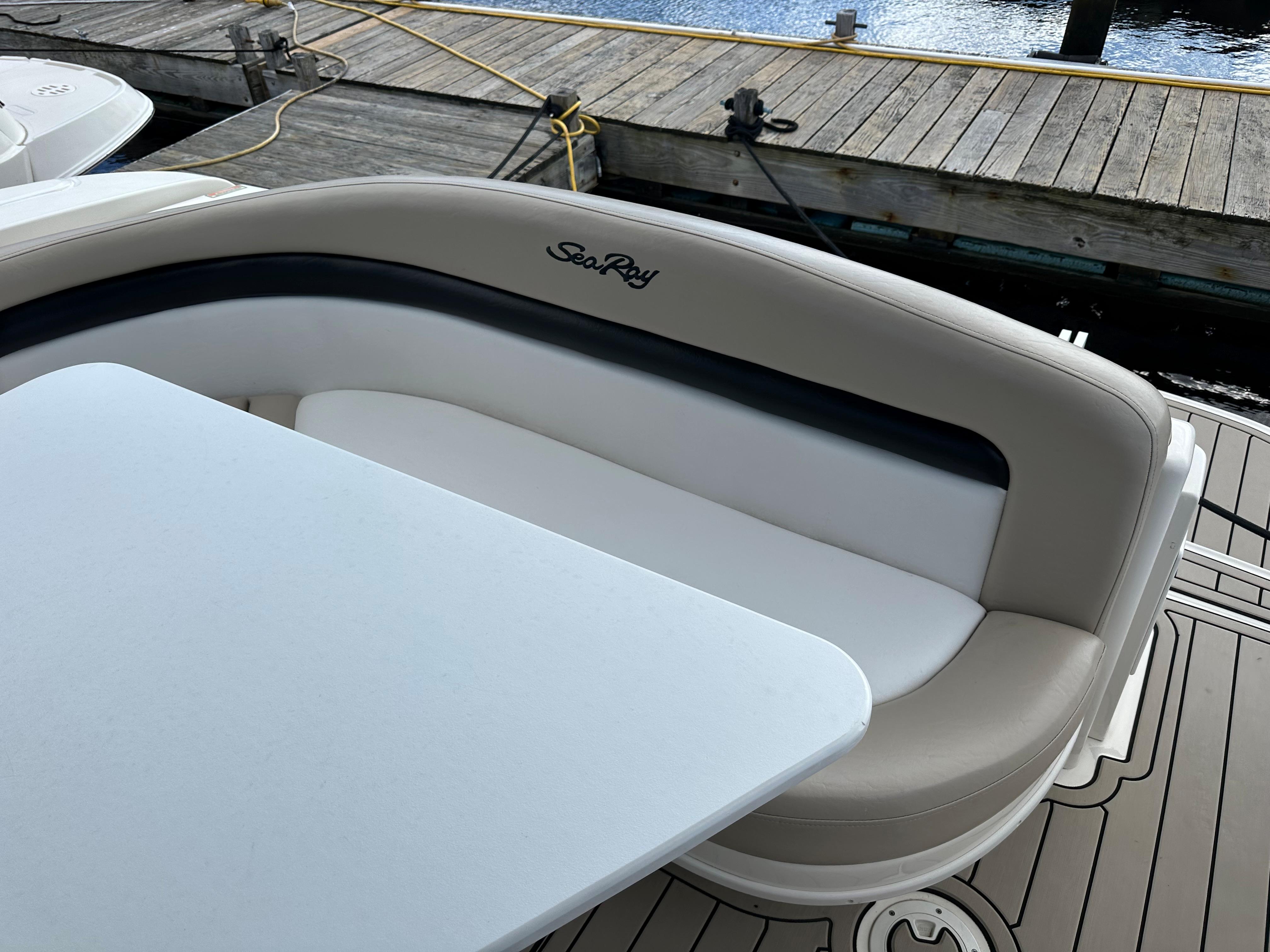 2005 Sea Ray 320 Sundancer Cruiser for sale - YachtWorld