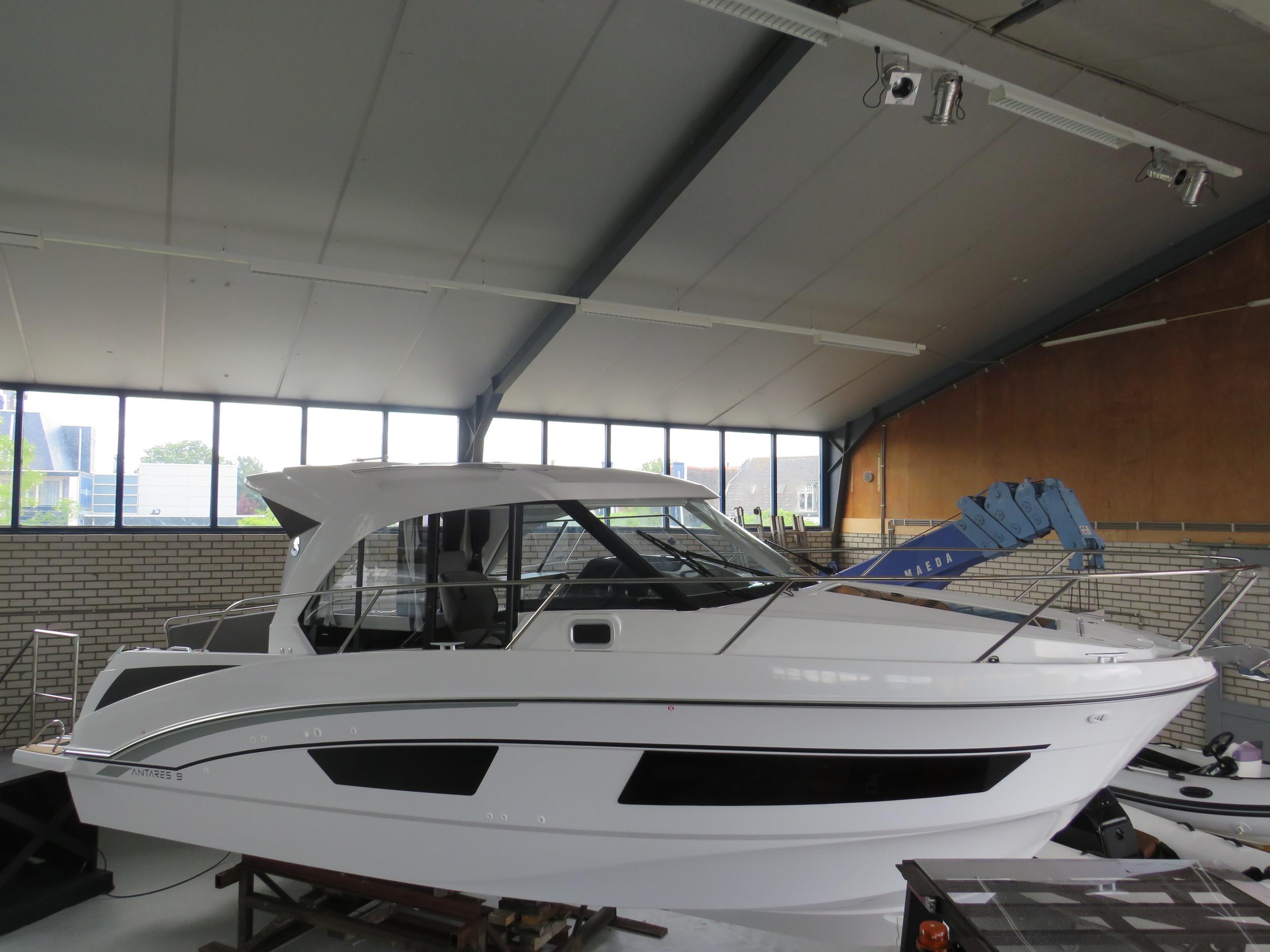 2022 Beneteau Antares 9 Sports Cruiser for sale - YachtWorld