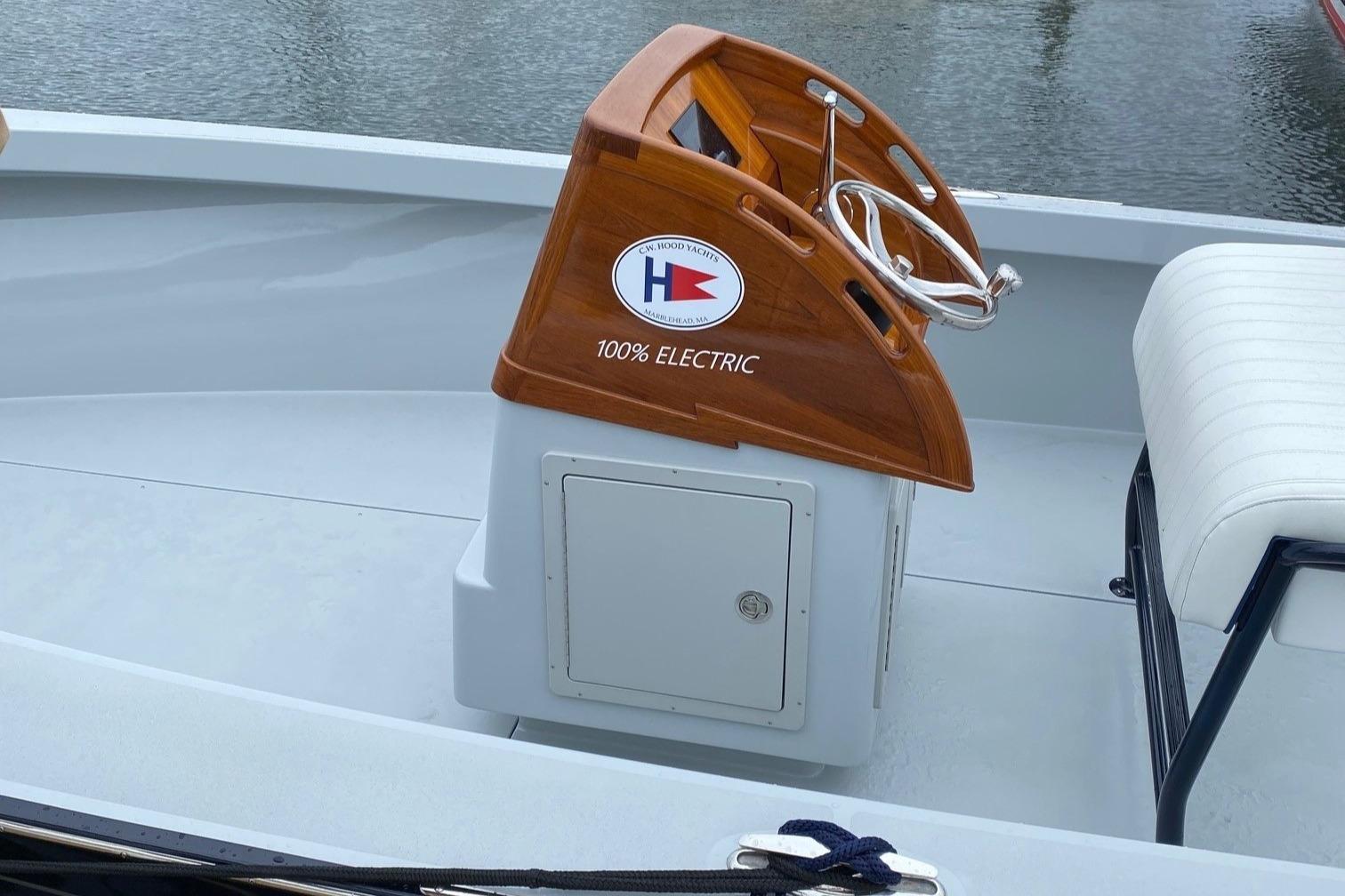 2024 C.W. Hood 26E Electric Runabout Center Console for sale - YachtWorld