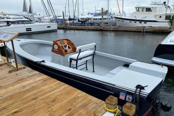 2024 C.W. Hood 26E Electric Runabout Center Console for sale - YachtWorld