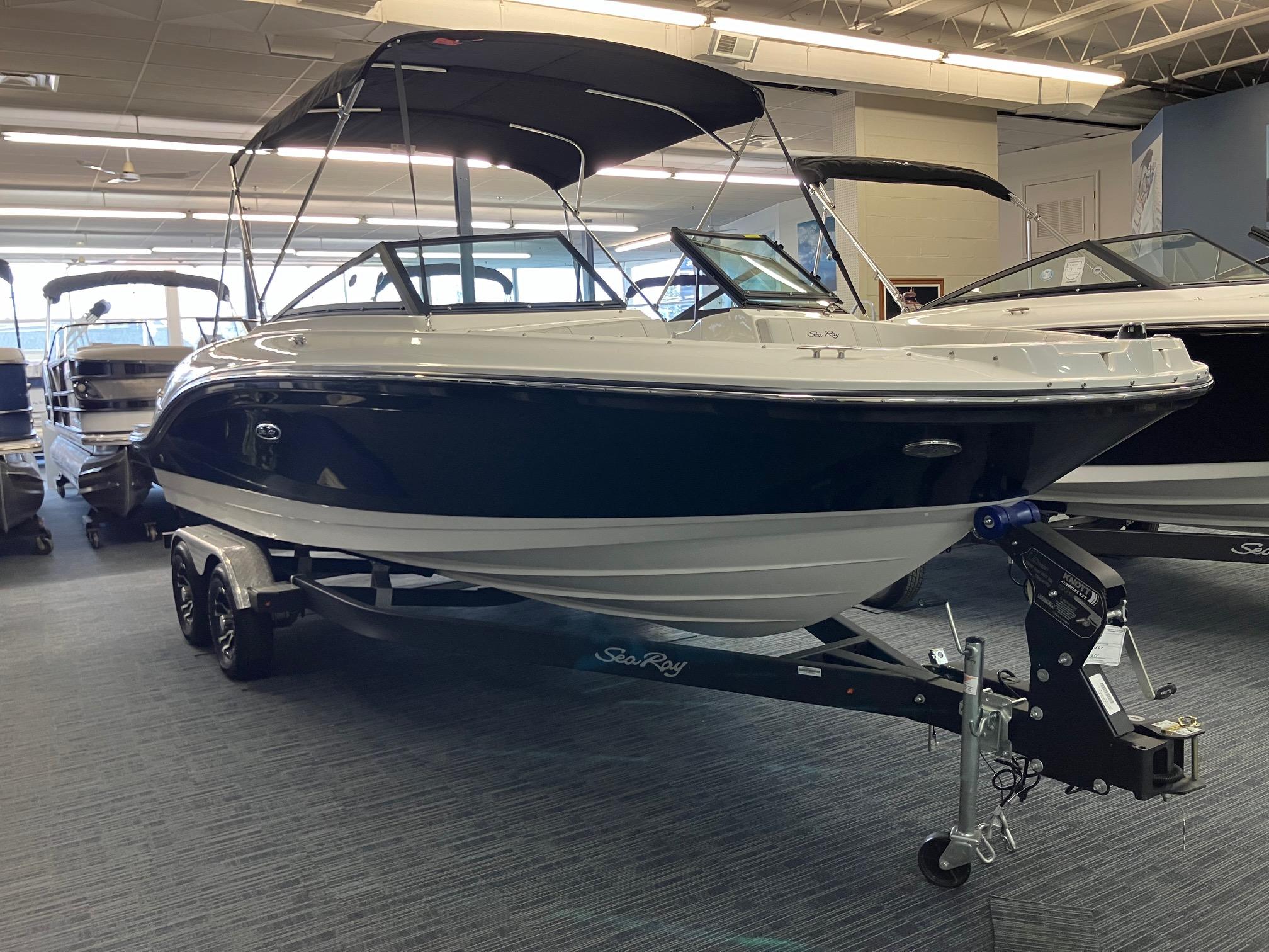 2023 Sea Ray SPX 210 Bowrider for sale - YachtWorld